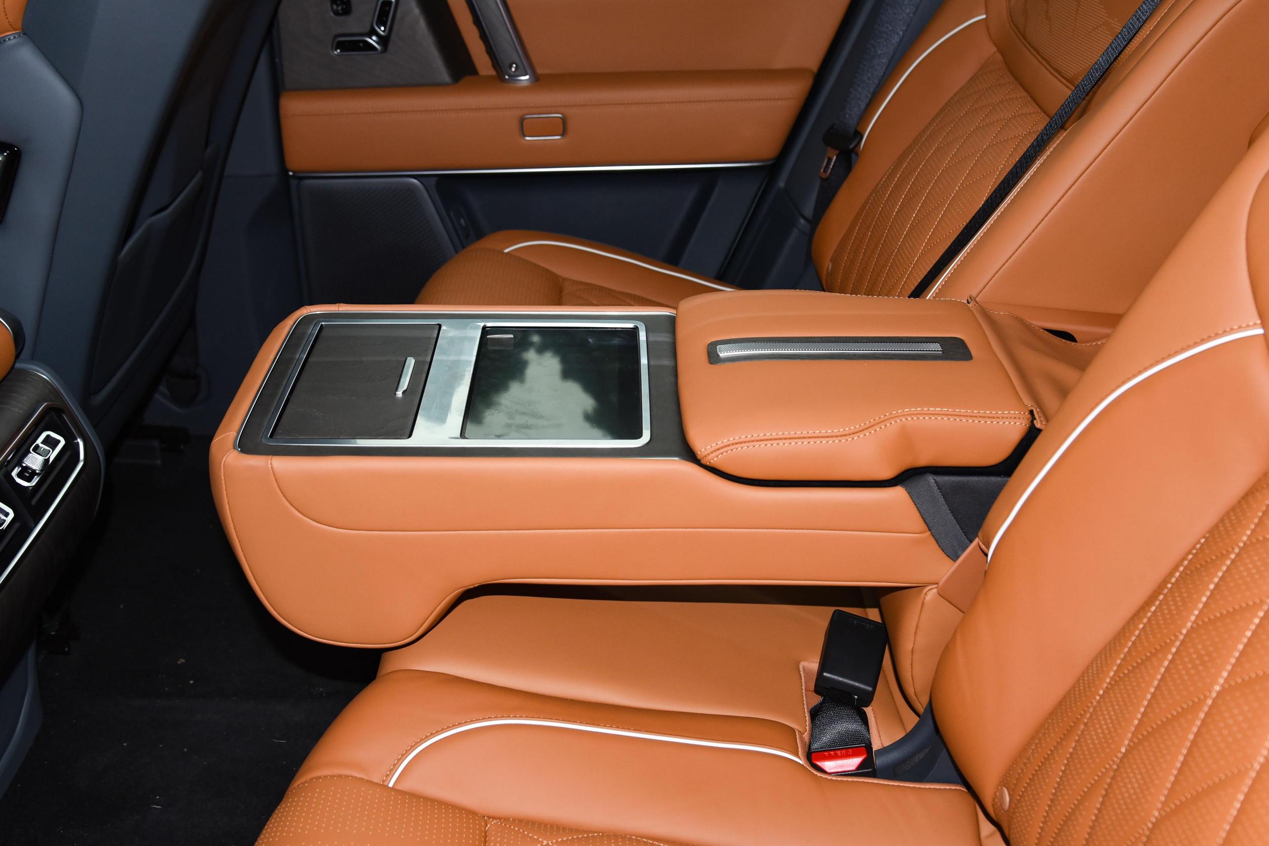 猛士917 2023款 增程版图片_猛士_4/78张图片_汽车空间图库_懂车帝