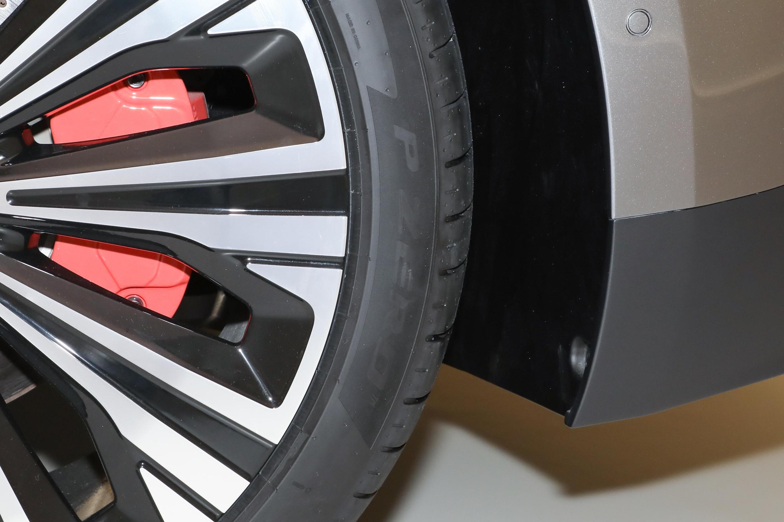 蔚来ET9 2024款 基本型图片_蔚来_34/81张图片_汽车外观图库_懂车帝