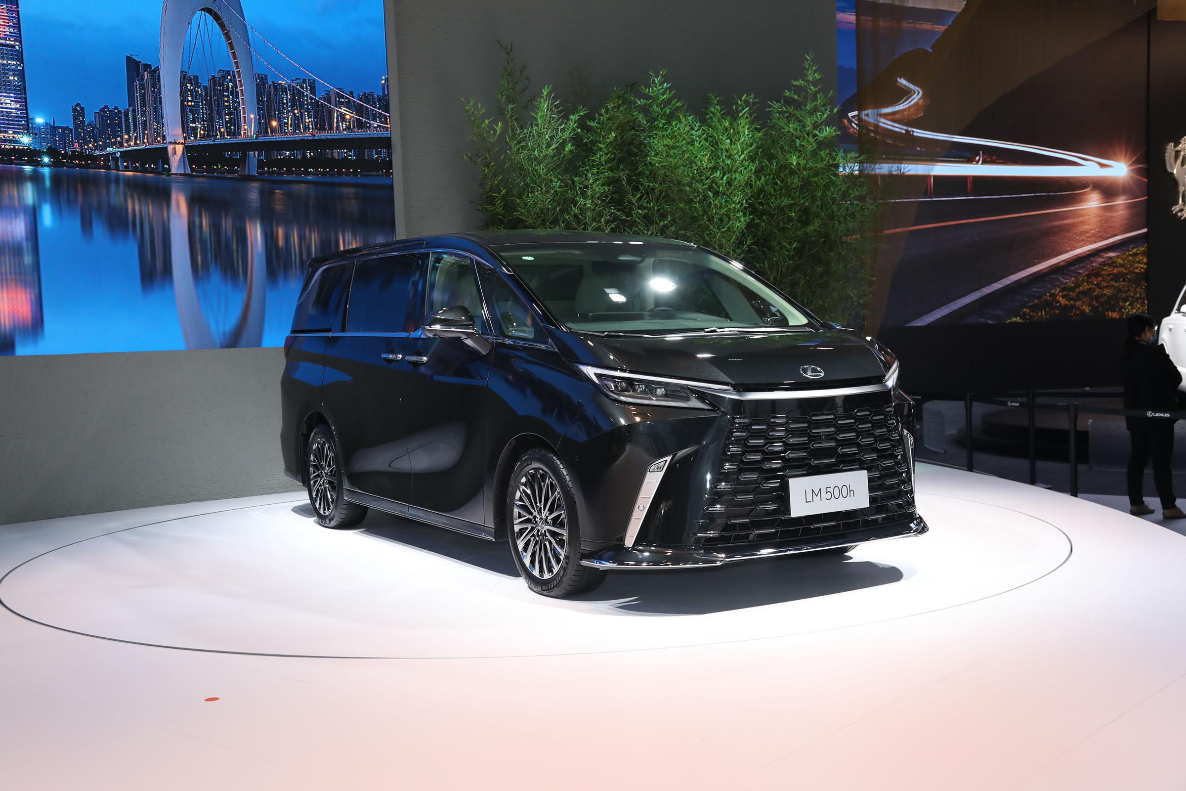 雷克萨斯LM 2023款 500h DIRECT4 四座御世版图片_雷克萨斯_2/32张图片_汽车车展图库_懂车帝