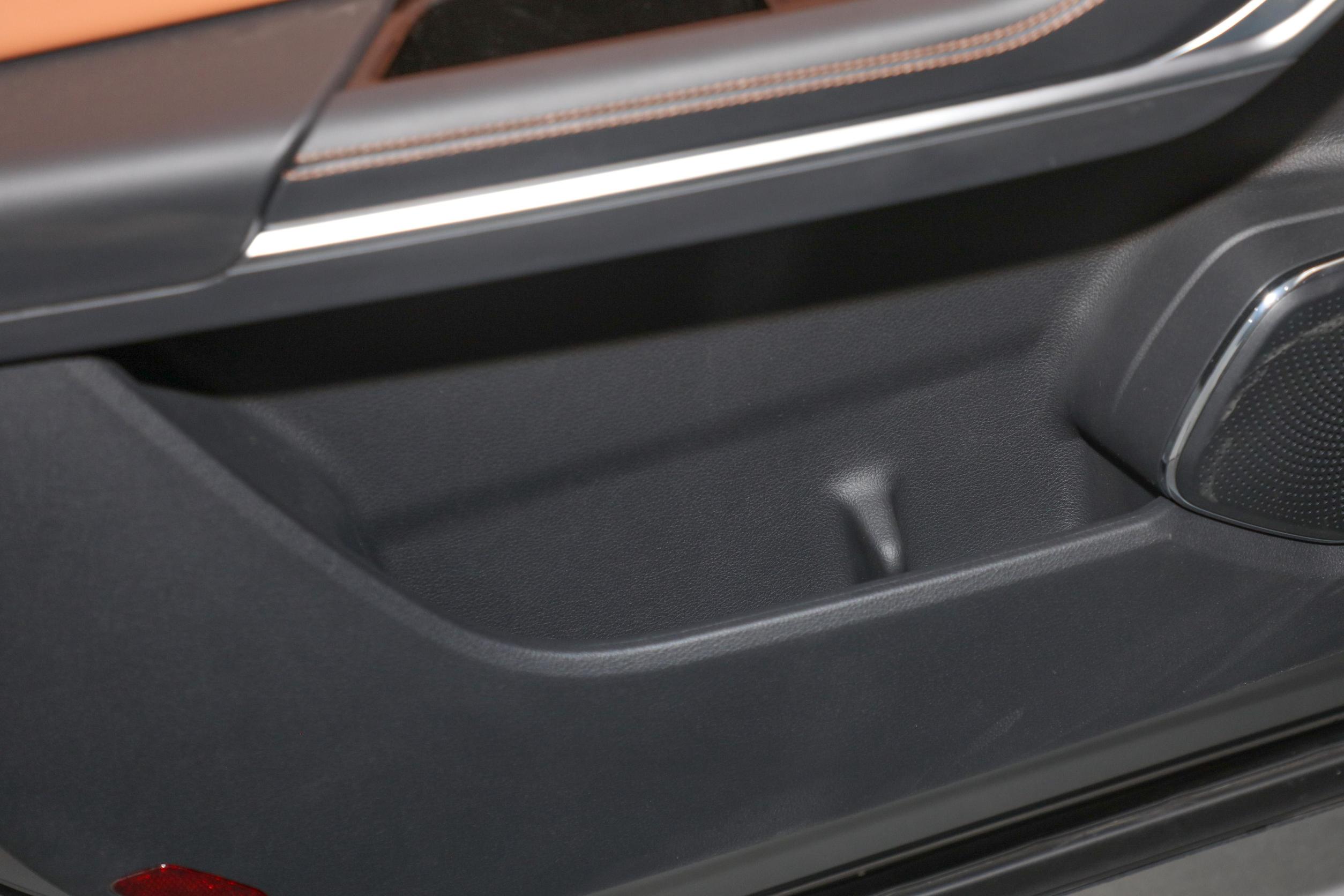 奔腾T99 2022款 20TD 8AT尊享型特装版图片_奔腾_31/57张图片_汽车空间图库_懂车帝