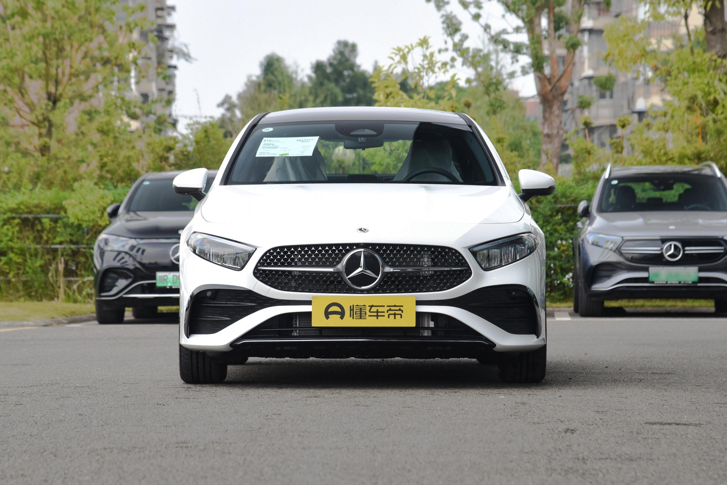 奔驰A级 2024款 改款 A 180 L图片_奔驰_3/53张图片_汽车外观图库_懂车帝