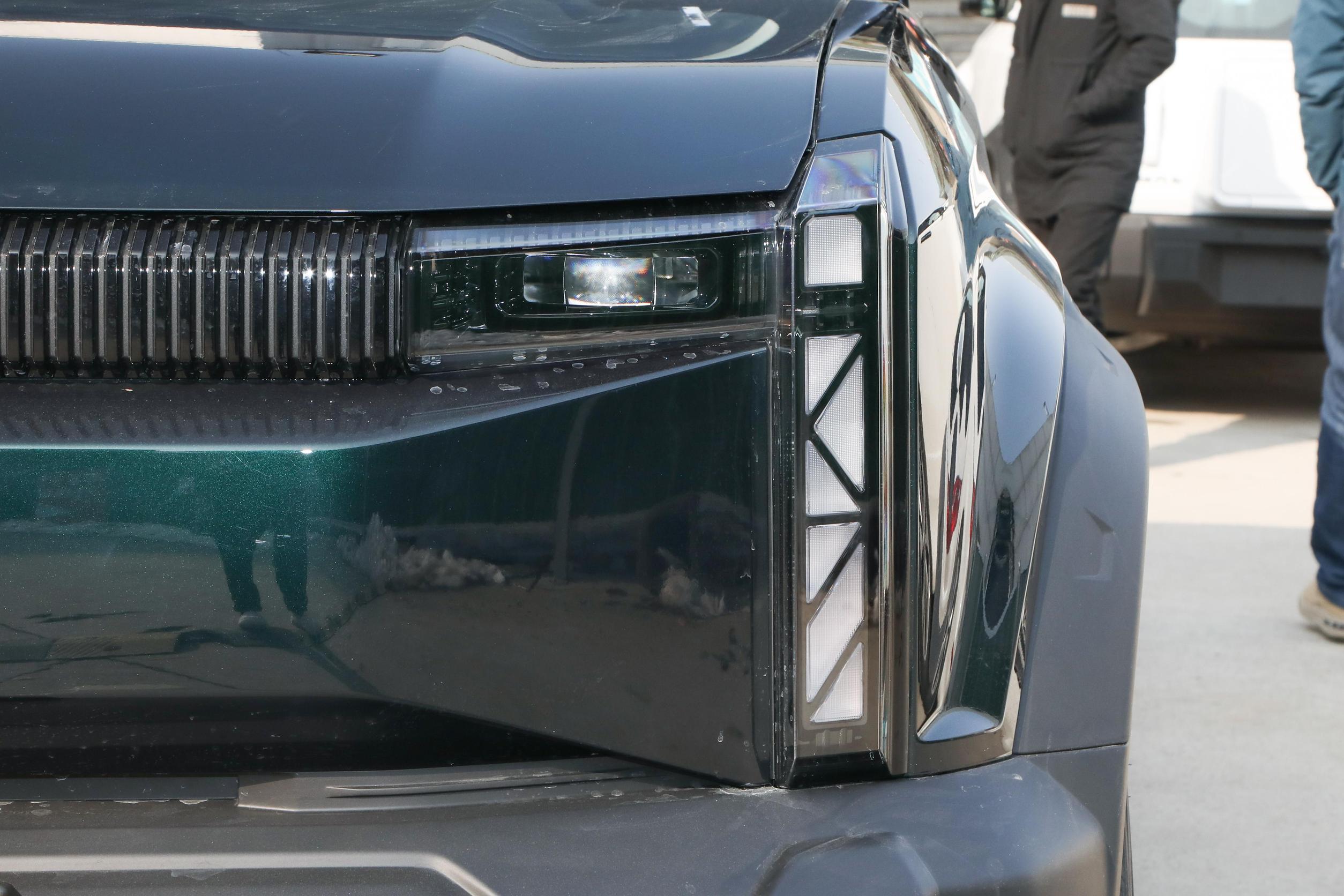 iCAR 03 2024款 四驱 长续航进阶版图片_iCAR_3/58张图片_汽车外观图库_懂车帝