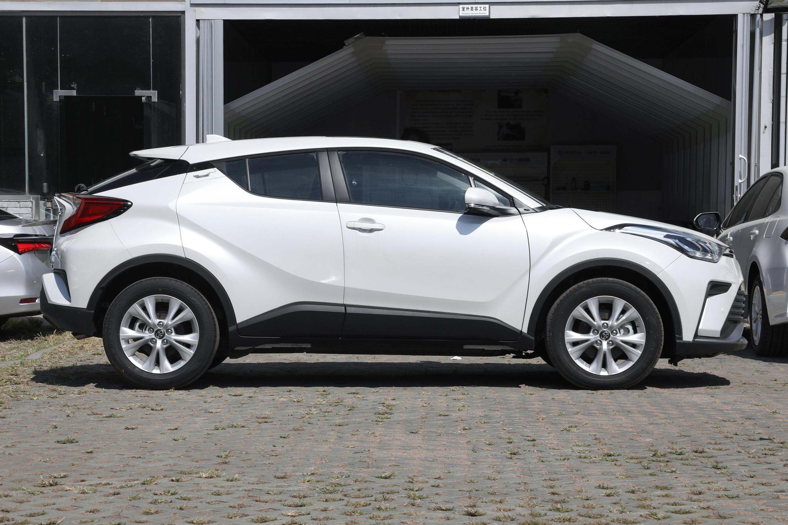 奕泽IZOA 2022款 2.0L 奕享CARE版图片_丰田_1/59张图片_汽车外观图库_懂车帝