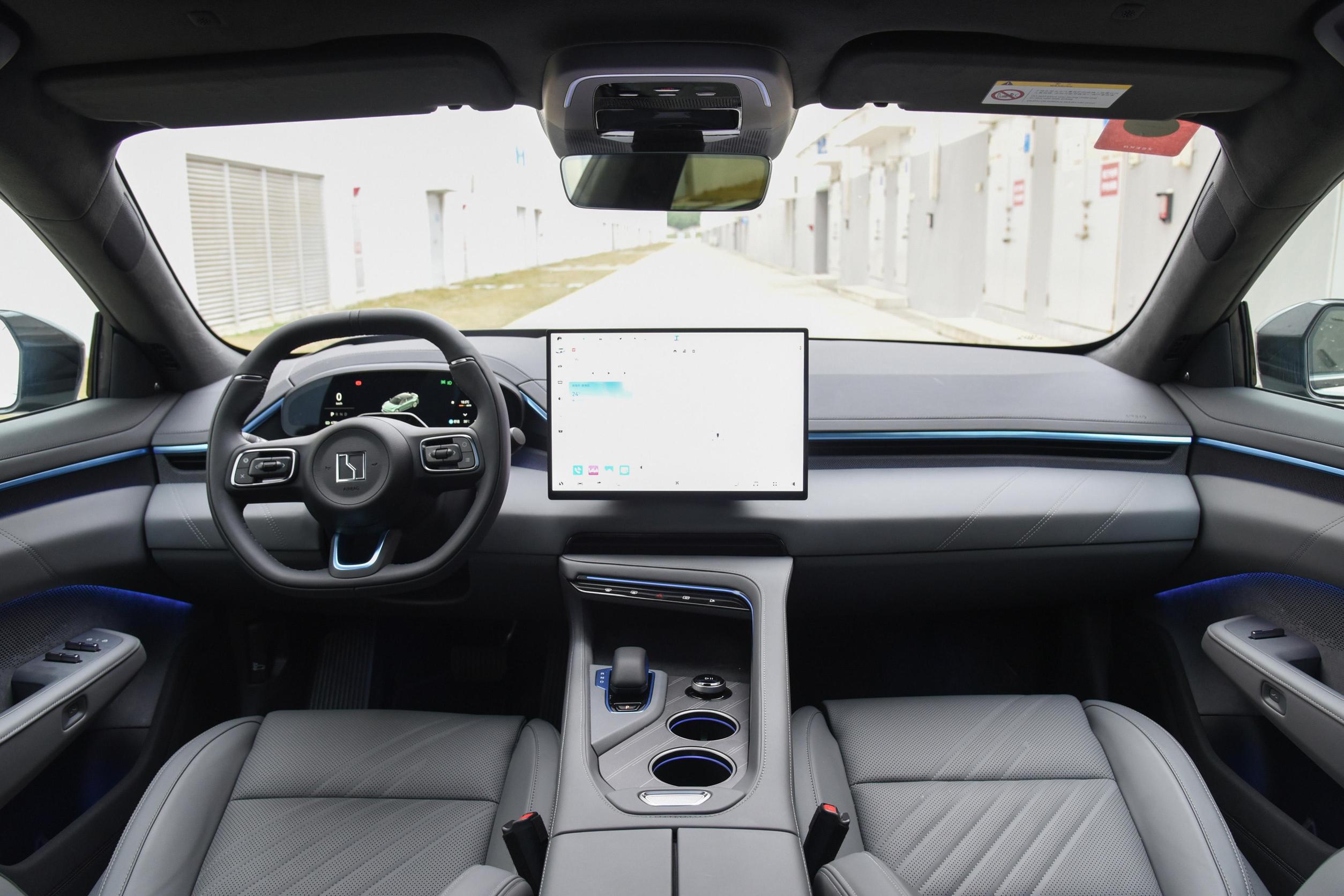 ZEEKR 001 2024款 YOU版 100kWh 四驱图片_极氪_21/90张图片_汽车内饰图库_懂车帝