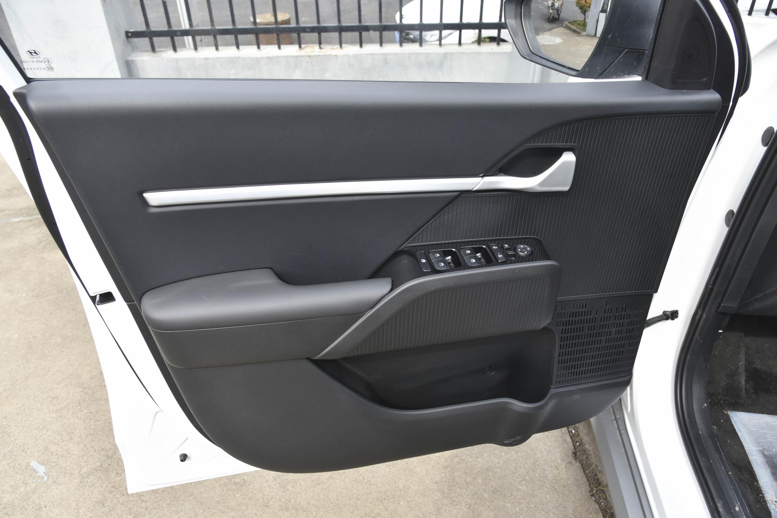 现代ix35 2023款 沐飒 2.0L 尊贵版LUX图片_现代_1/121张图片_汽车空间图库_懂车帝