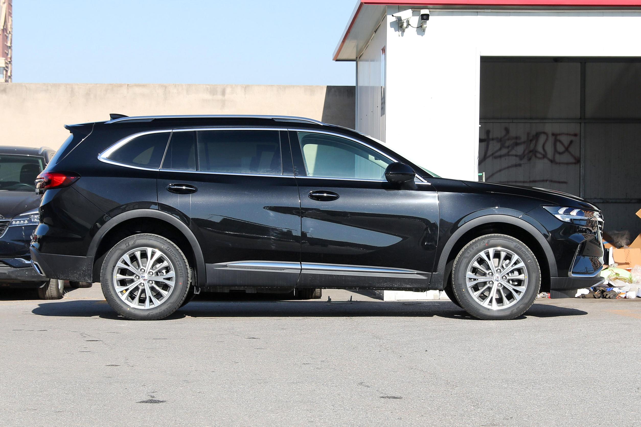 昂科威 2023款 昂科威Plus 652T 五座四驱豪华型图片_别克_1/57张图片_汽车外观图库_懂车帝