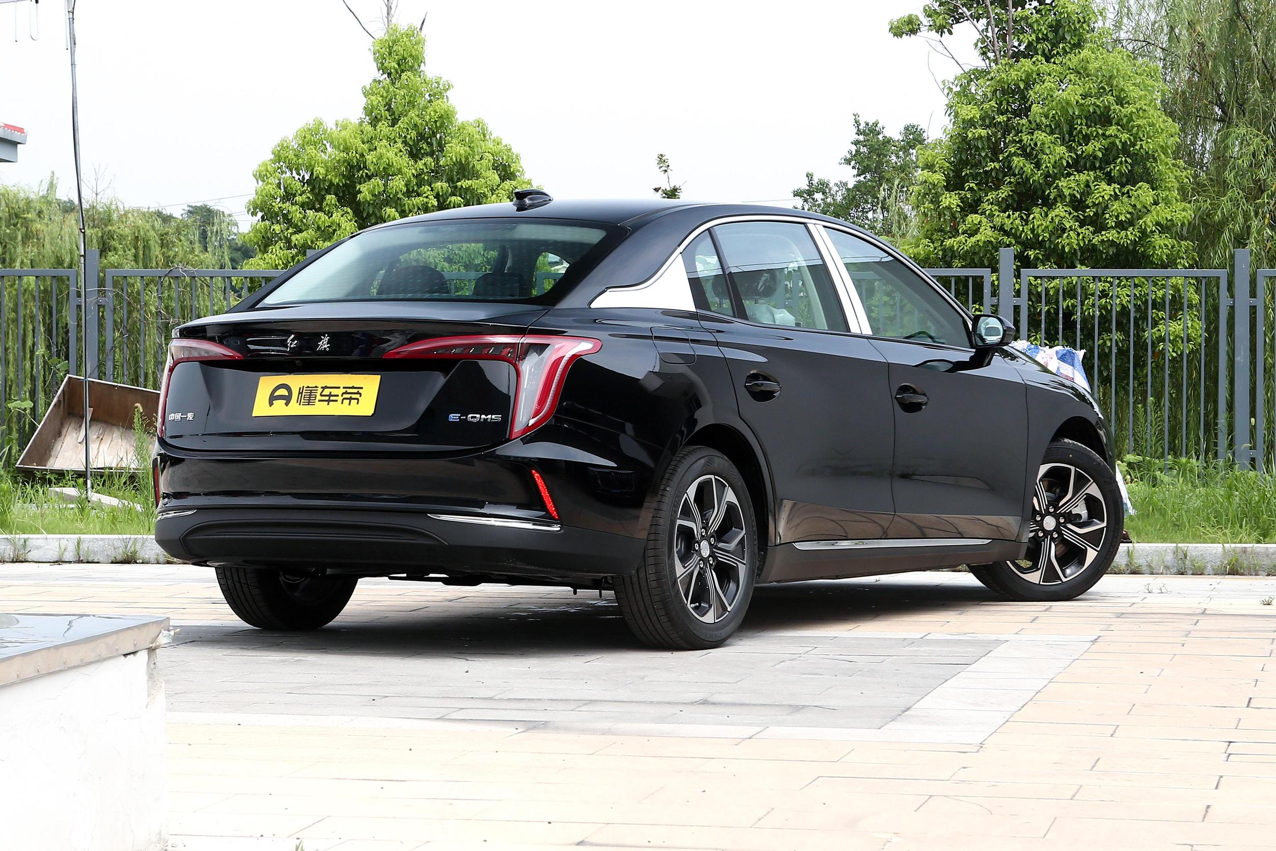 红旗E-QM5 2021款 网约充电 基础版 5座图片_红旗_5/60张图片_汽车外观图库_懂车帝