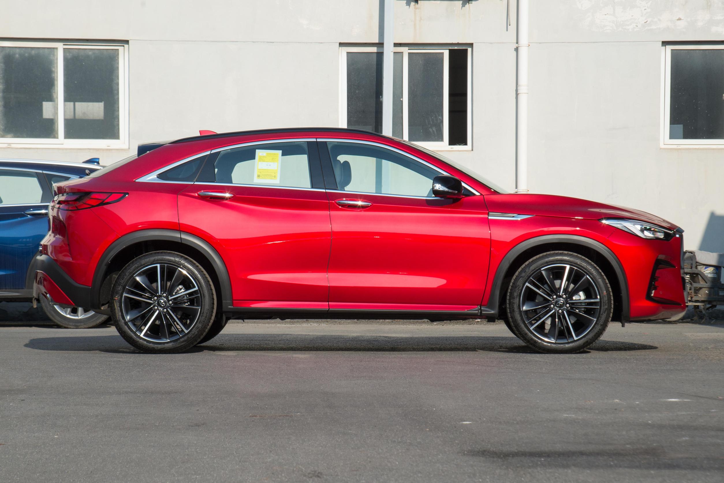 英菲尼迪QX55 2022款 2.0T 四驱耀享版图片_英菲尼迪_6/55张图片_汽车外观图库_懂车帝