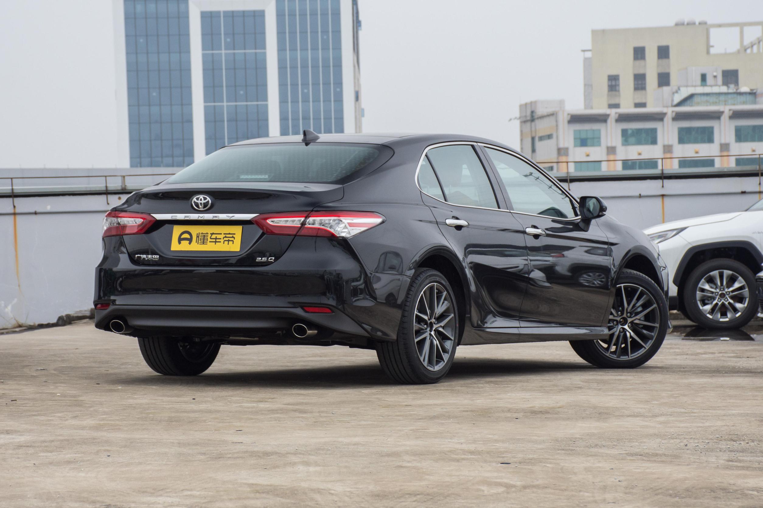 凯美瑞 2023款 2.5Q 旗舰版图片_丰田_5/60张图片_汽车外观图库_懂车帝