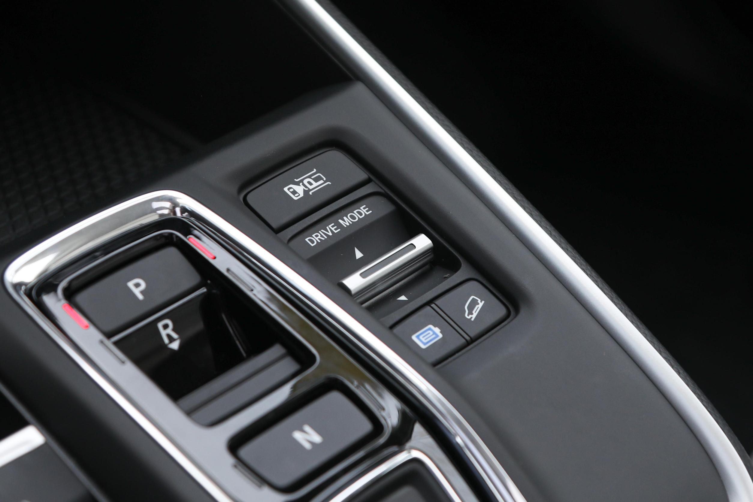 本田CR-V PHEV 2023款 e:PHEV 2.0L 领耀版图片_本田_2/46张图片_汽车内饰图库_懂车帝