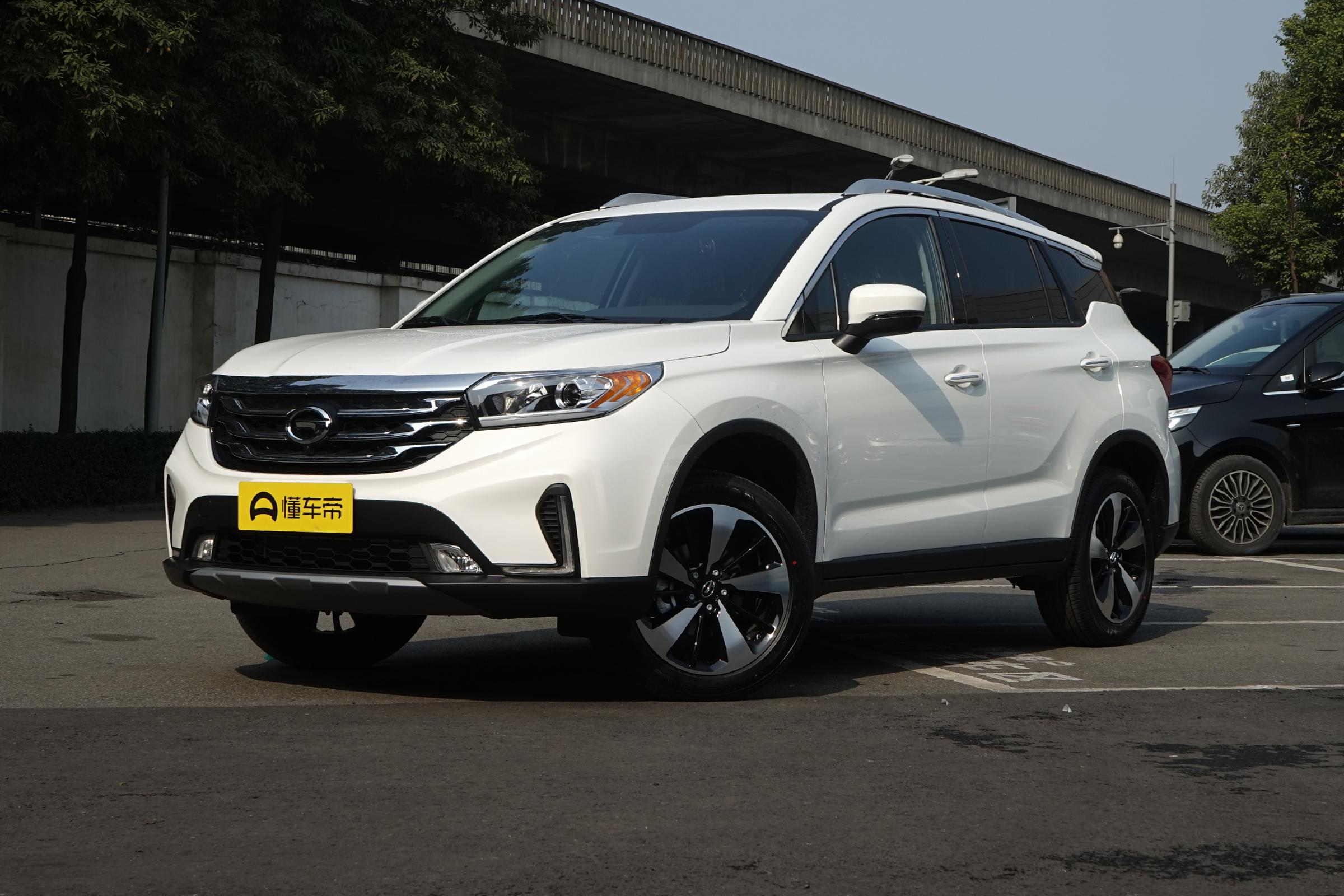 传祺GS4 2018款 235T 手动两驱豪华百万纪念版图片_广汽传祺_21/41张图片_汽车外观图库_懂车帝