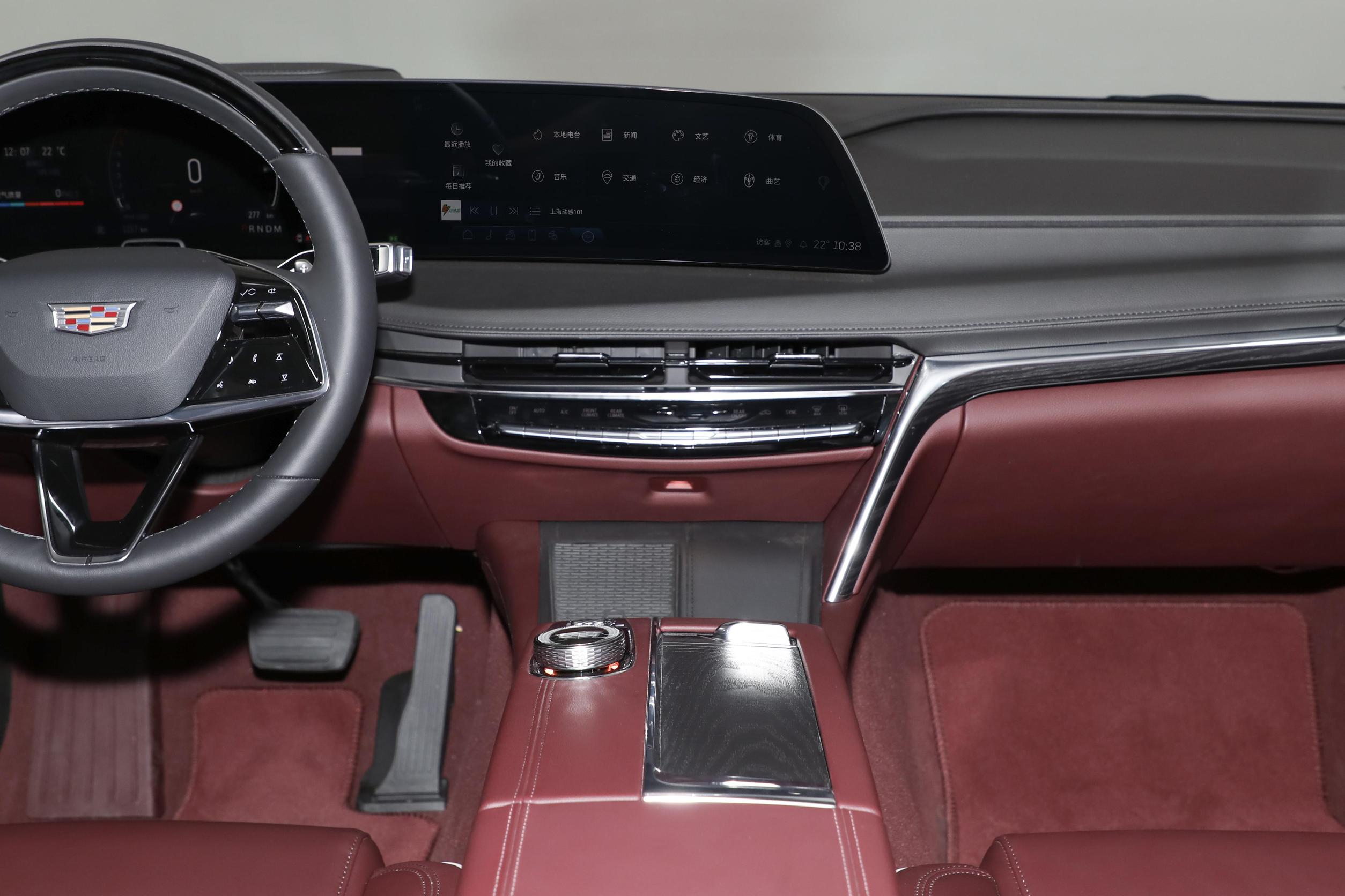 凯迪拉克CT6 2023款 28T 铂金版图片_凯迪拉克_21/47张图片_汽车内饰图库_懂车帝