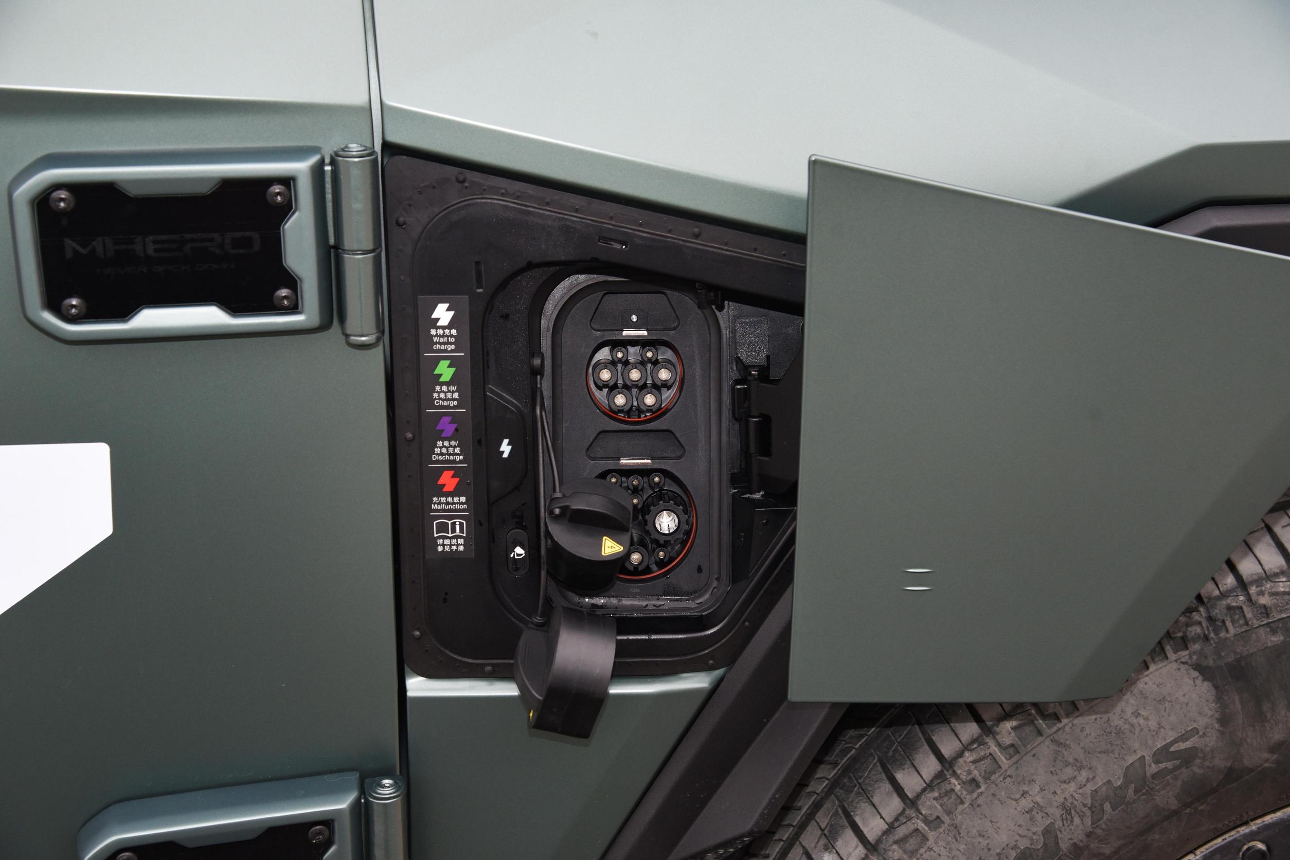 猛士917 2023款 增程版图片_猛士_3/87张图片_汽车外观图库_懂车帝