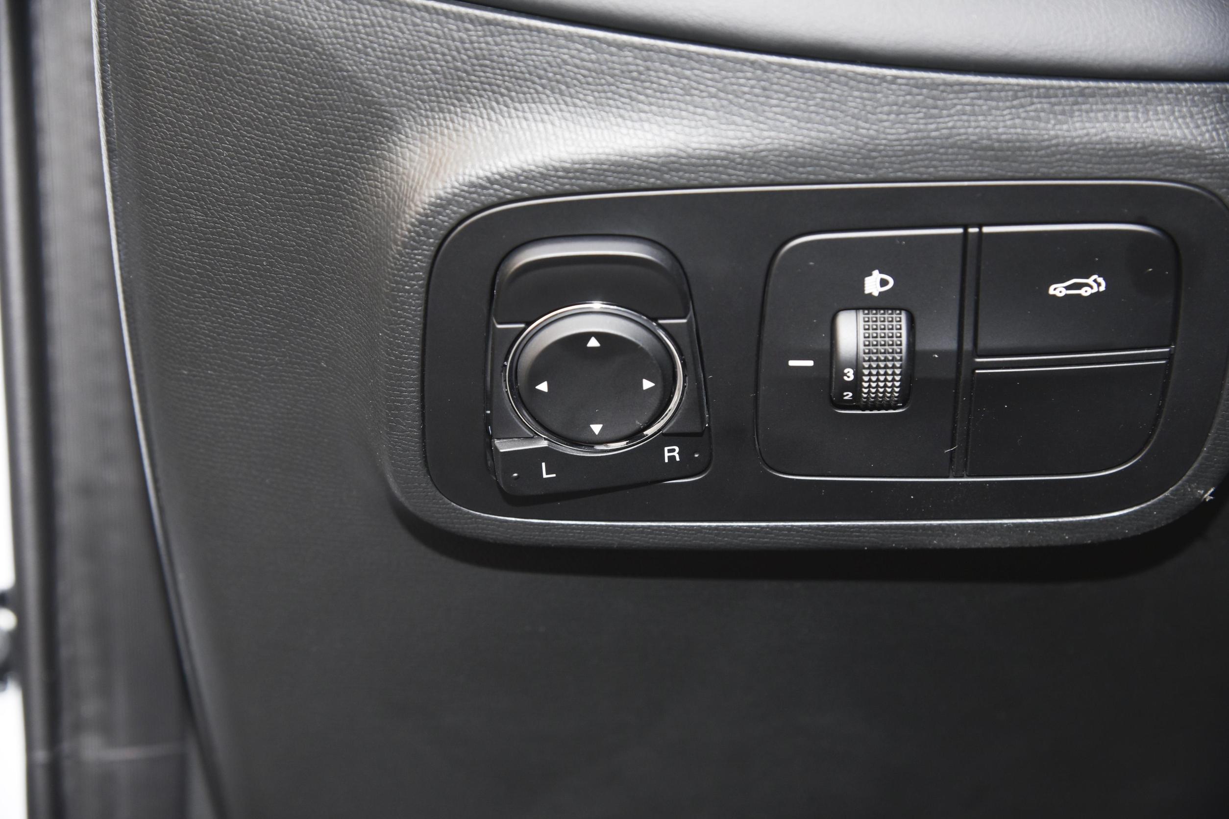 影酷 2022款 混动 2.0ATK 双子星版图片_广汽传祺_4/52张图片_汽车空间图库_懂车帝