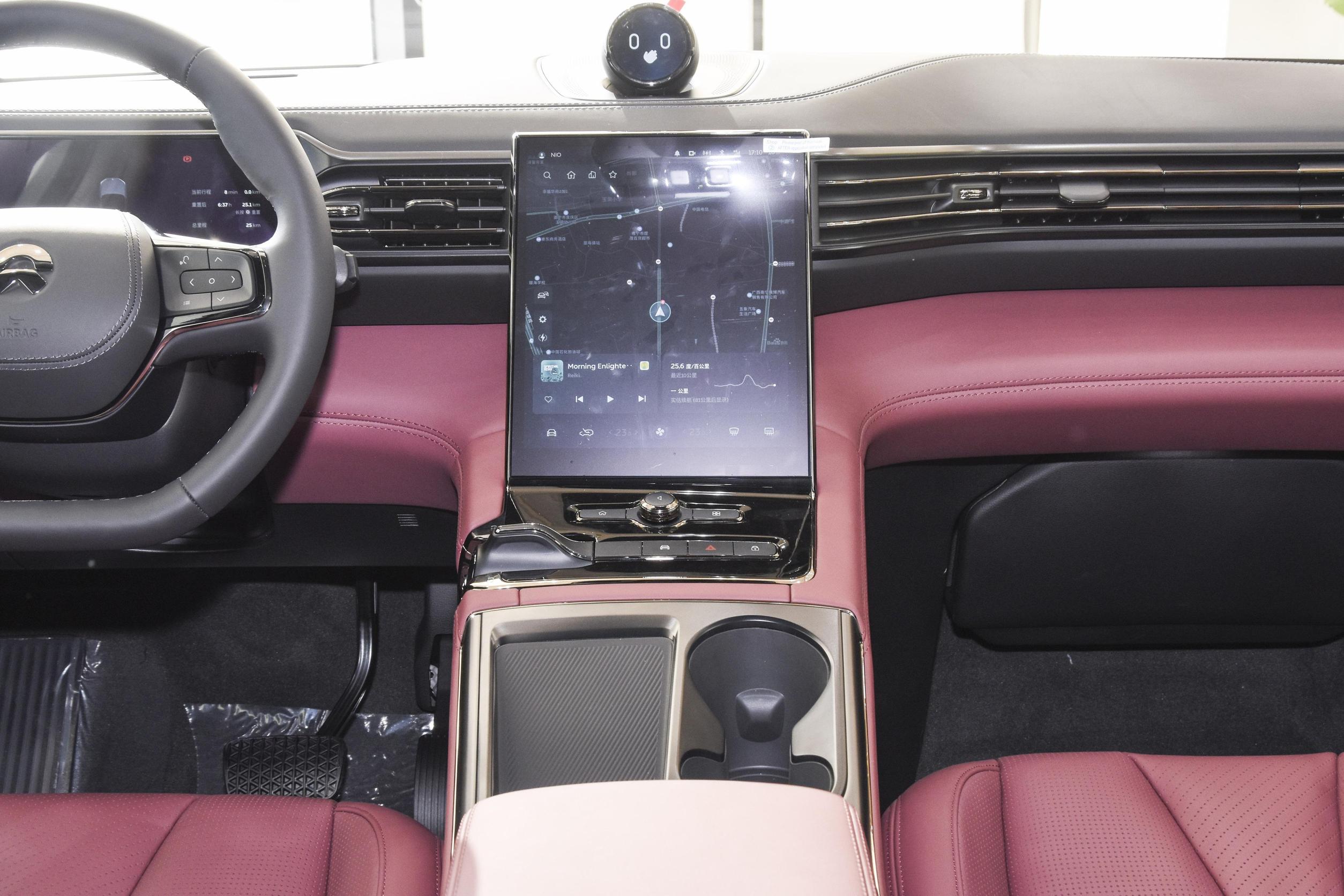 蔚来ES8 2022款 580KM 领航版图片_蔚来_3/26张图片_汽车内饰图库_懂车帝