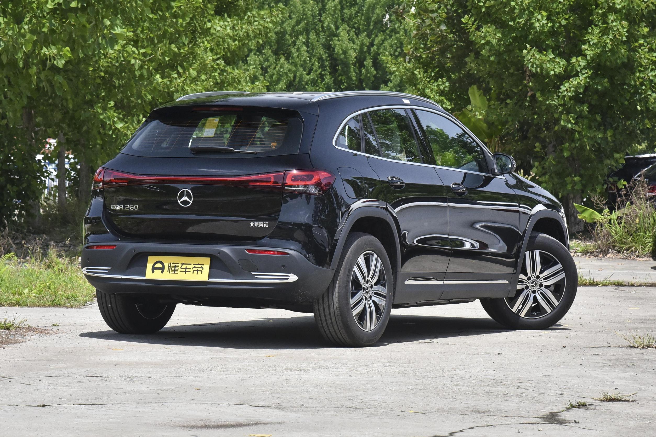 奔驰EQA 2022款 EQA 260 图片_奔驰_4/55张图片_汽车外观图库_懂车帝