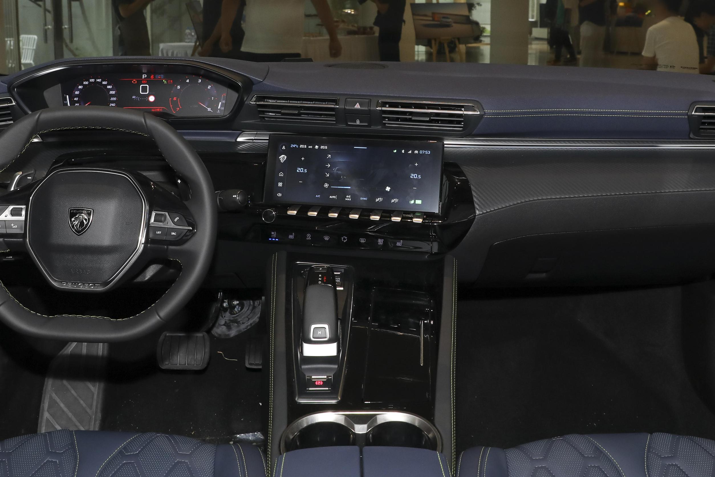 标致508L 2023款 400THP 驭享旗舰版图片_标致_35/64张图片_汽车内饰图库_懂车帝