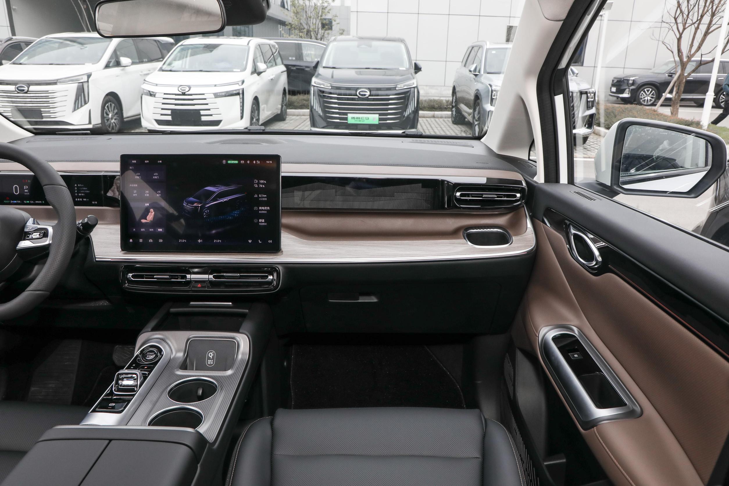 传祺E8 PHEV 2024款 2.0ATK 150km MAX版图片_广汽传祺_21/39张图片_汽车内饰图库_懂车帝