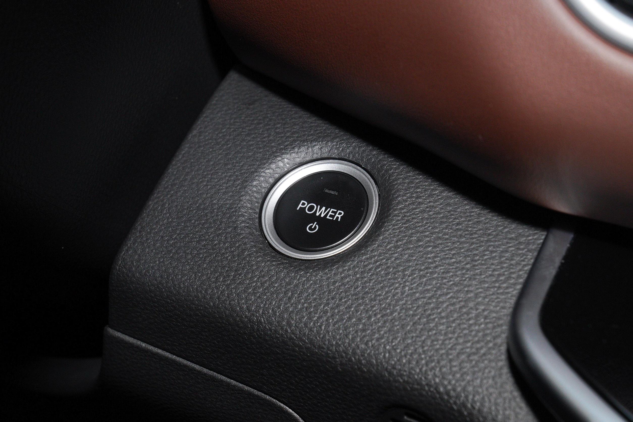 远志M1 2022款 7座精英版 450KM图片_大运_1/45张图片_汽车内饰图库_懂车帝