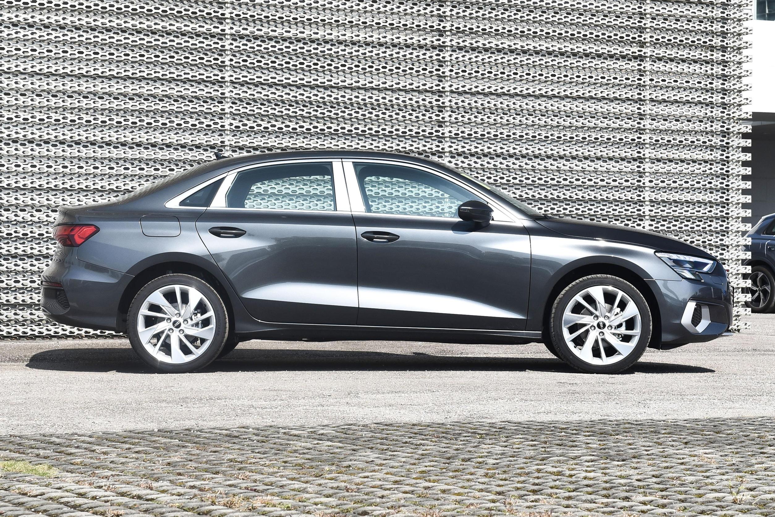 奥迪A3 2024款 A3L Limousine 35 TFSI 时尚致雅型图片_奥迪_7/50张图片_汽车外观图库_懂车帝