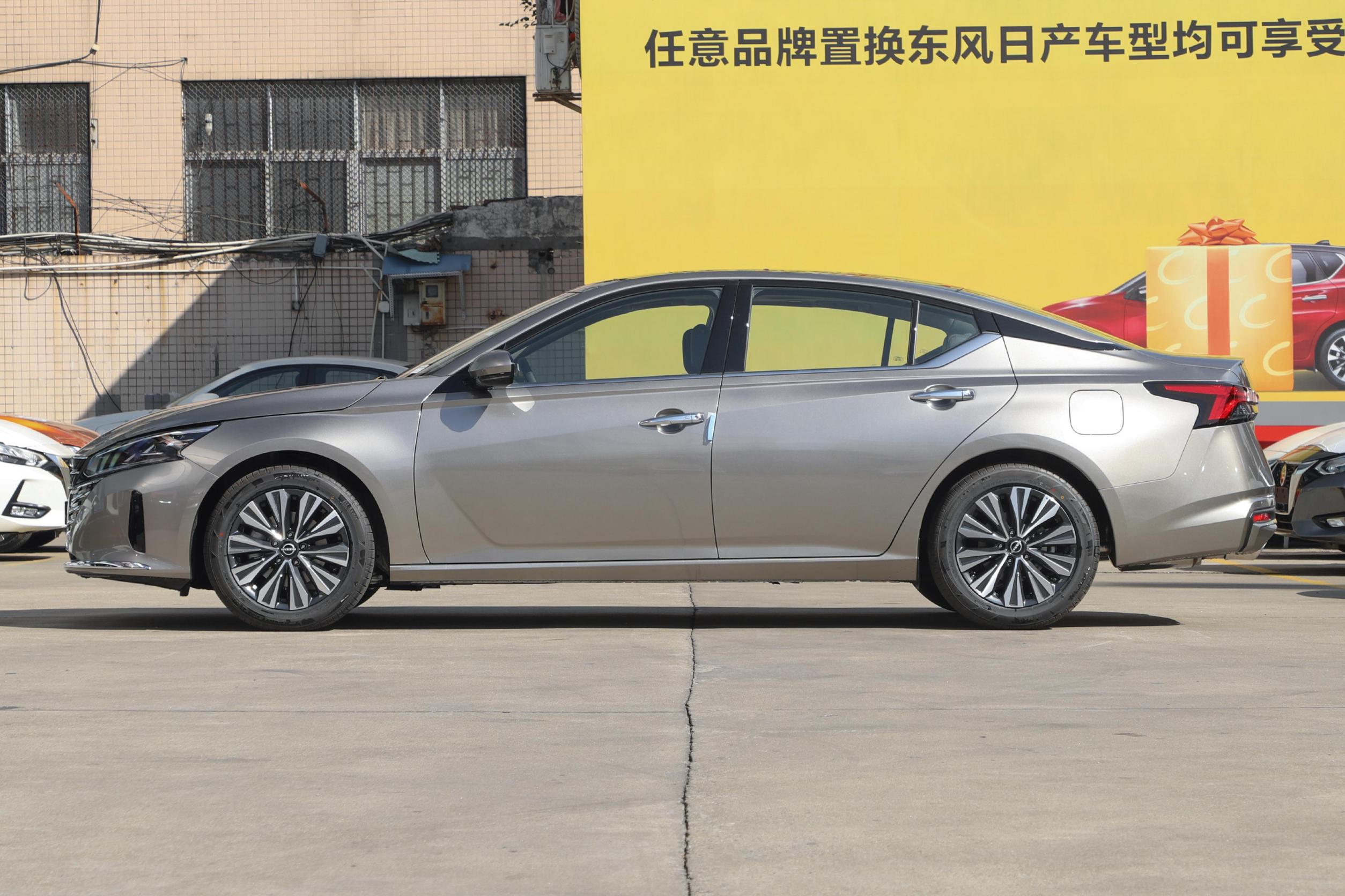 天籁 2022款 2.0L XL-TLS 悦享版图片_日产_32/107张图片_汽车外观图库_懂车帝