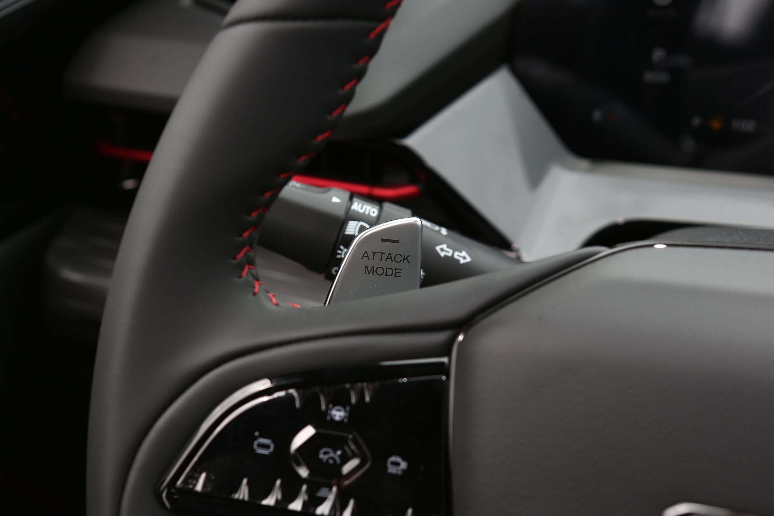 长安欧尚Z6 2023款 蓝鲸 2.0T 自动智远型图片_长安欧尚_1/67张图片_汽车内饰图库_懂车帝