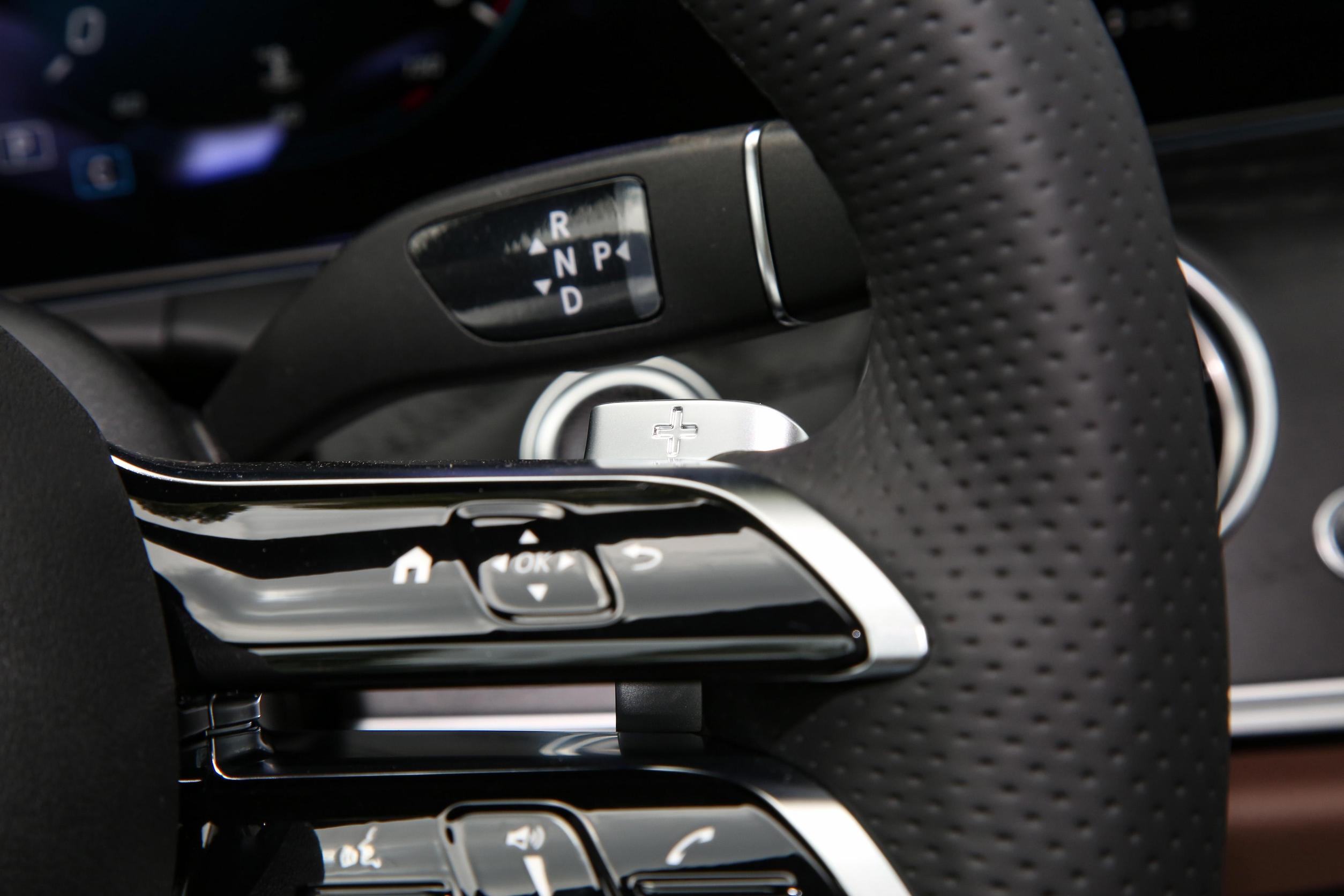 奔驰E级 2023款 改款 E 260 L 运动轿车图片_奔驰_1/53张图片_汽车内饰图库_懂车帝