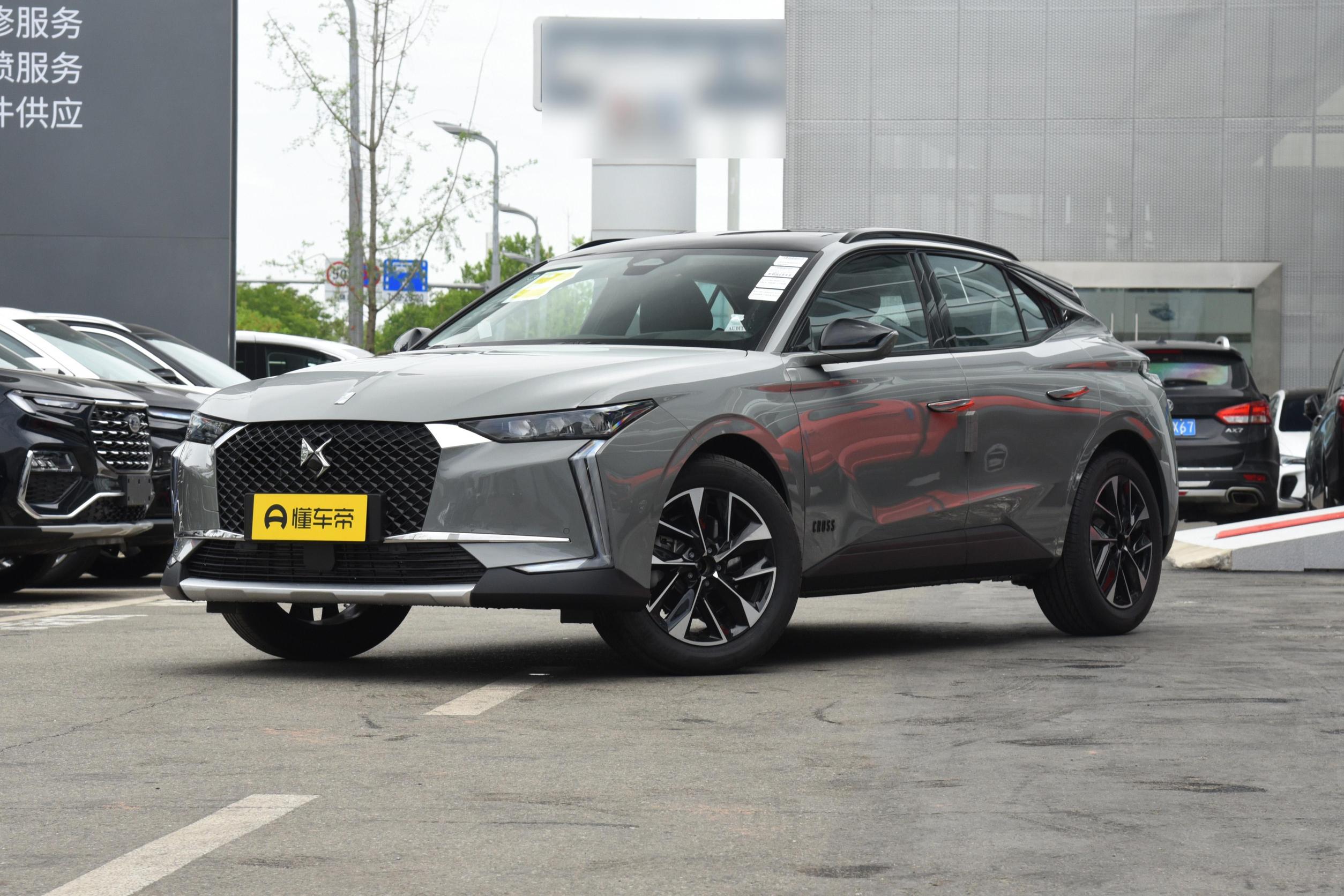 DS 4 2023款 1.6T 夏乐宫CROSS版图片_DS_4/65张图片_汽车外观图库_懂车帝