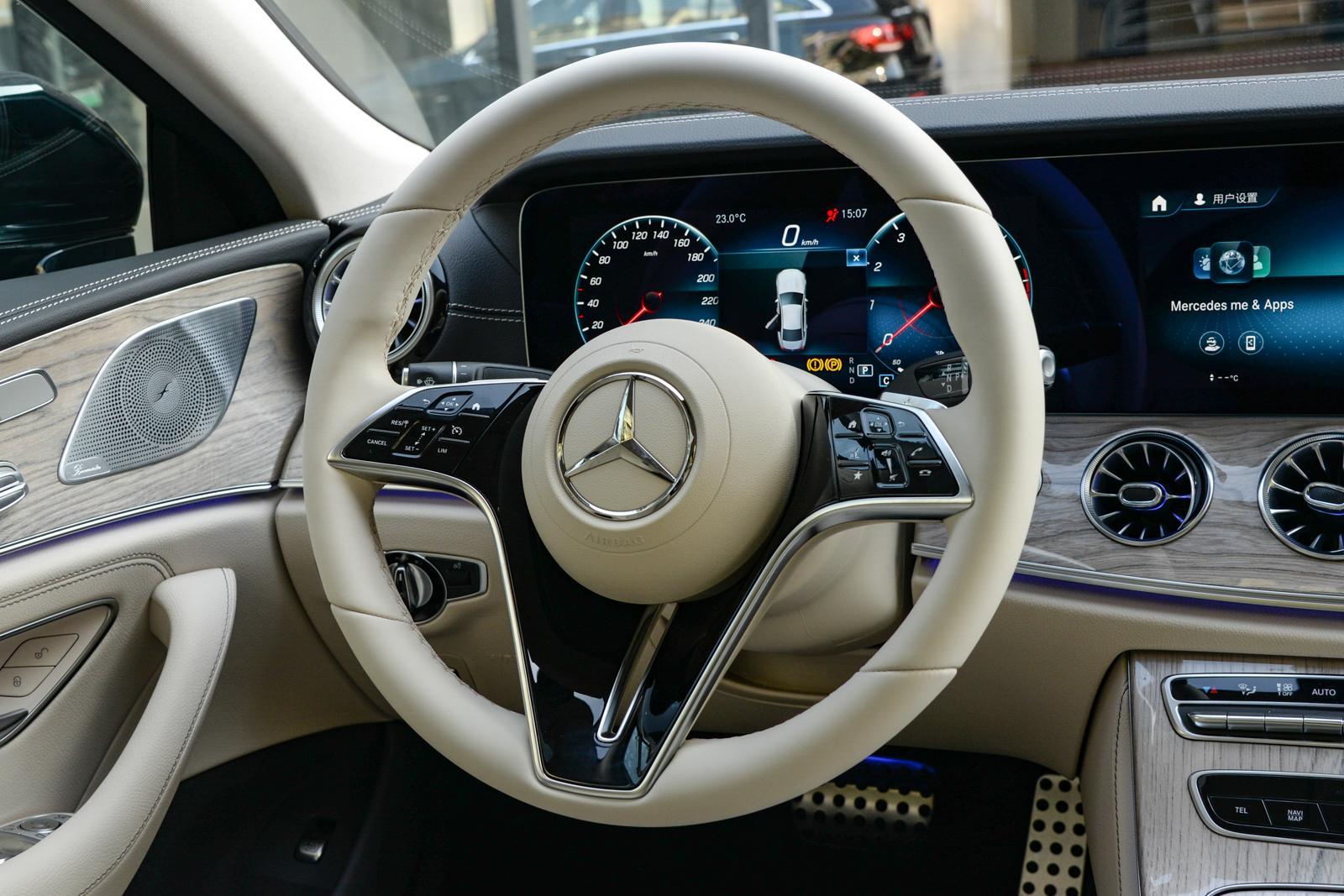 奔驰CLS 2023款 CLS 300 豪华型图片_奔驰_2/59张图片_汽车内饰图库_懂车帝