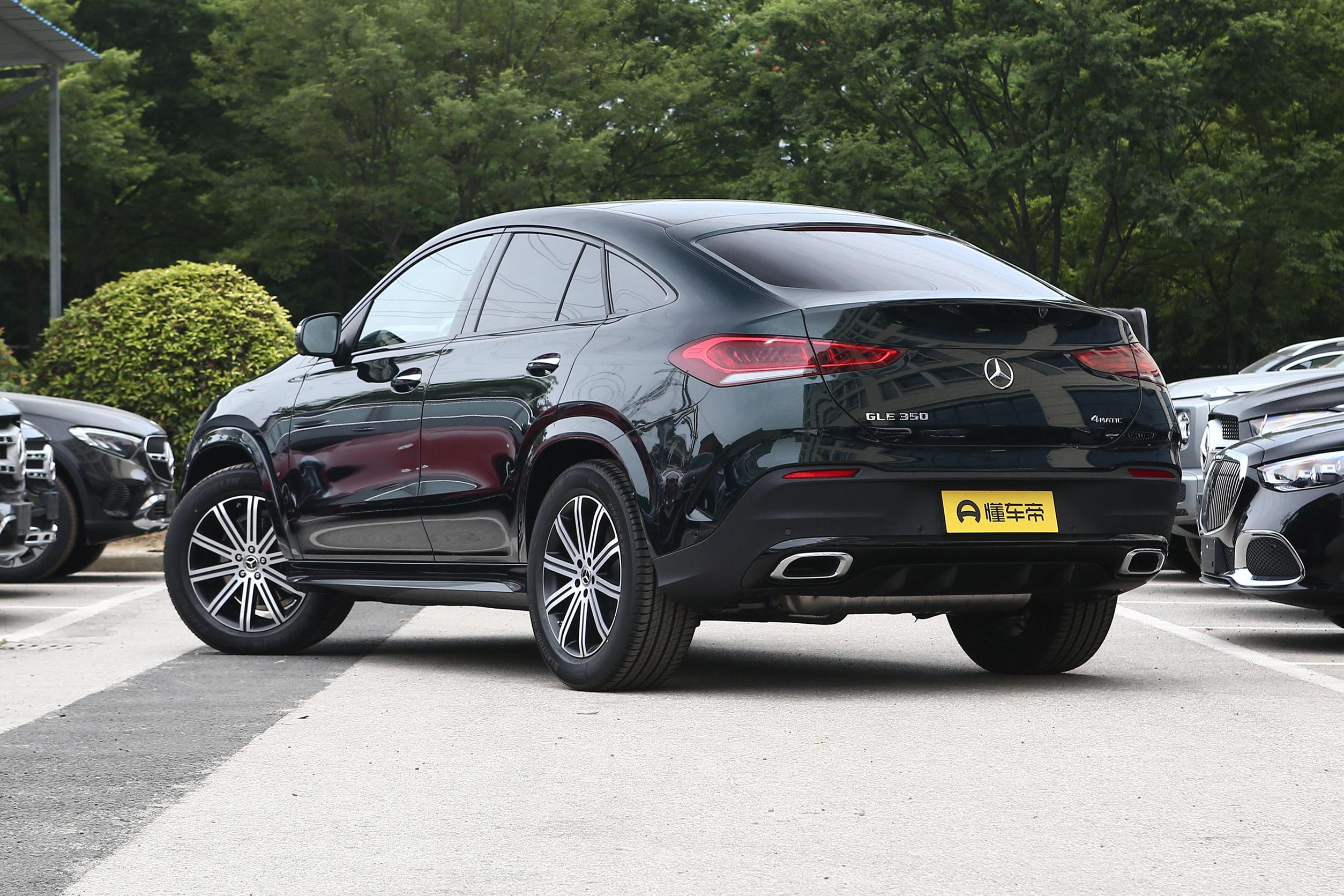 奔驰GLE轿跑 2023款 GLE 350 4MATIC 轿跑SUV 豪华型图片_奔驰_21/88张图片_汽车外观图库_懂车帝