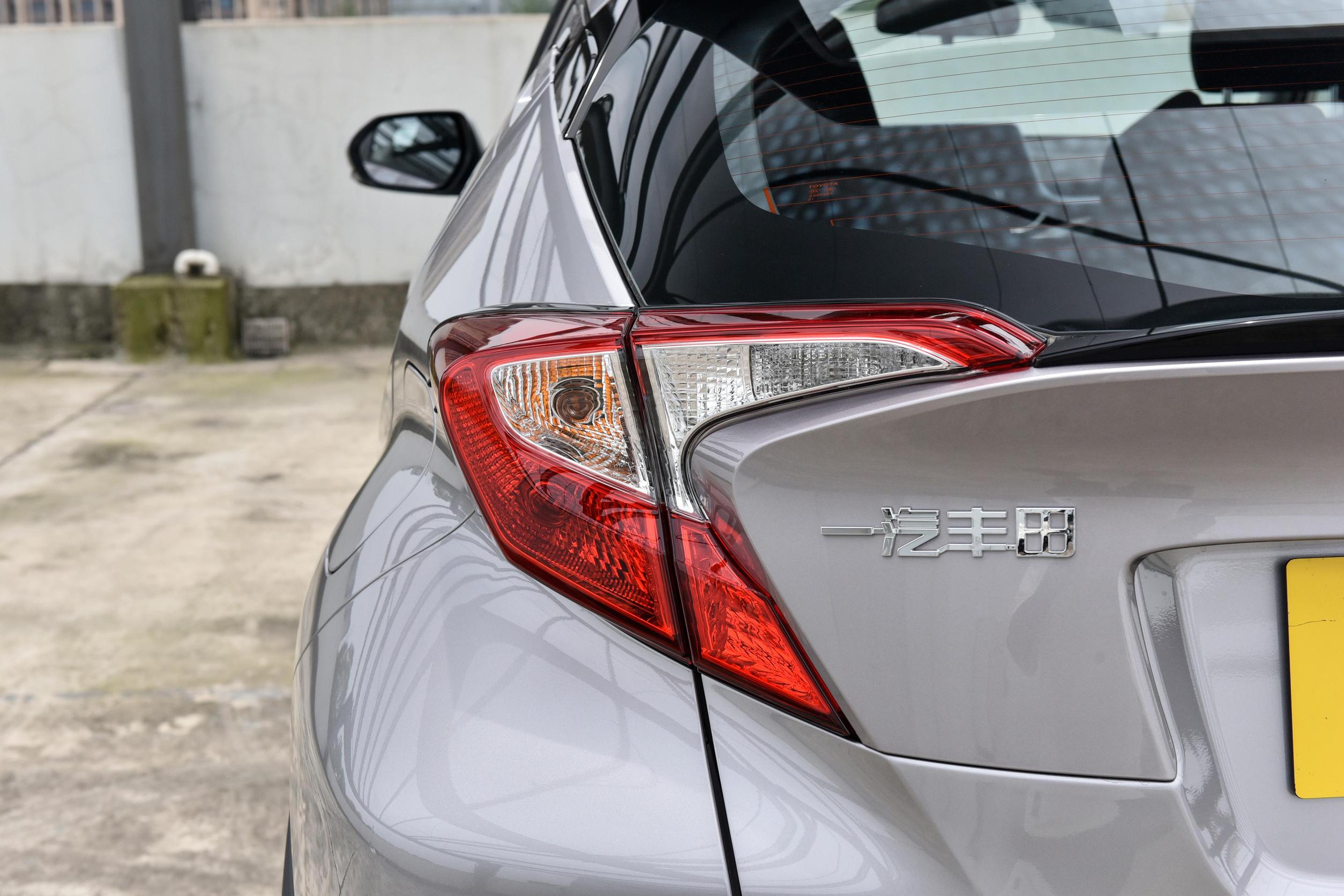 奕泽IZOA 2023款 智能电混双擎 2.0L E-CVT奕行版图片_丰田_5/61张图片_汽车外观图库_懂车帝