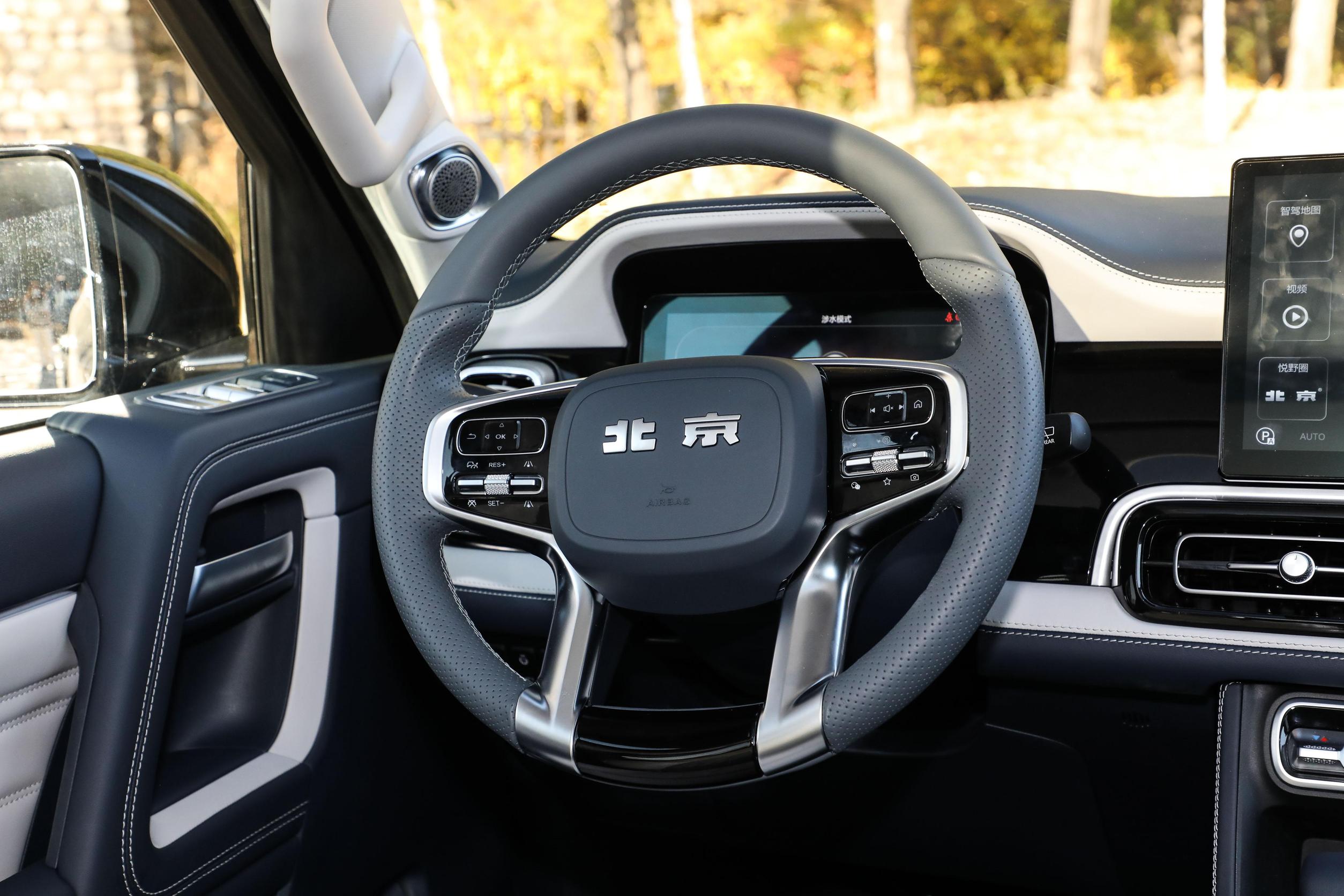 北京BJ60 2022款 2.0T 自动十一版五座图片_北京_6/104张图片_汽车内饰图库_懂车帝