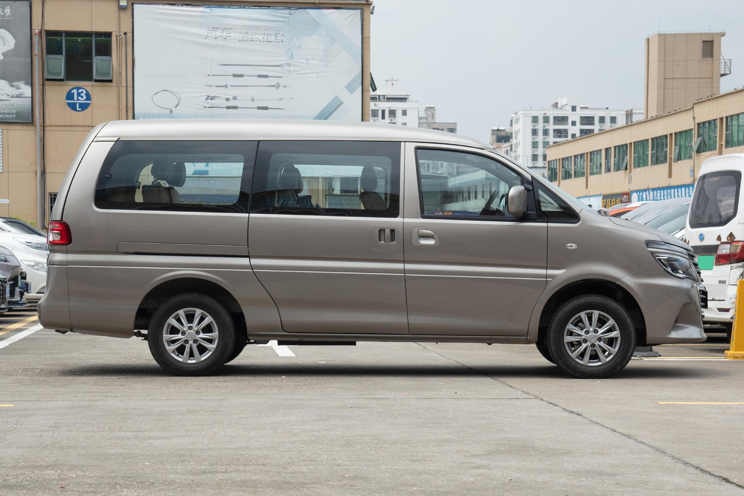 菱智 2024款 M5L 1.5T 豪华型7座图片_东风风行_10/58张图片_汽车外观图库_懂车帝