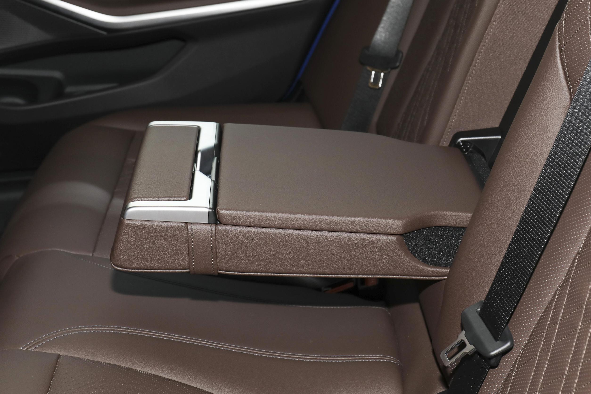 宝马3系 2023款 320Li M运动套装图片_宝马_21/99张图片_汽车空间图库_懂车帝