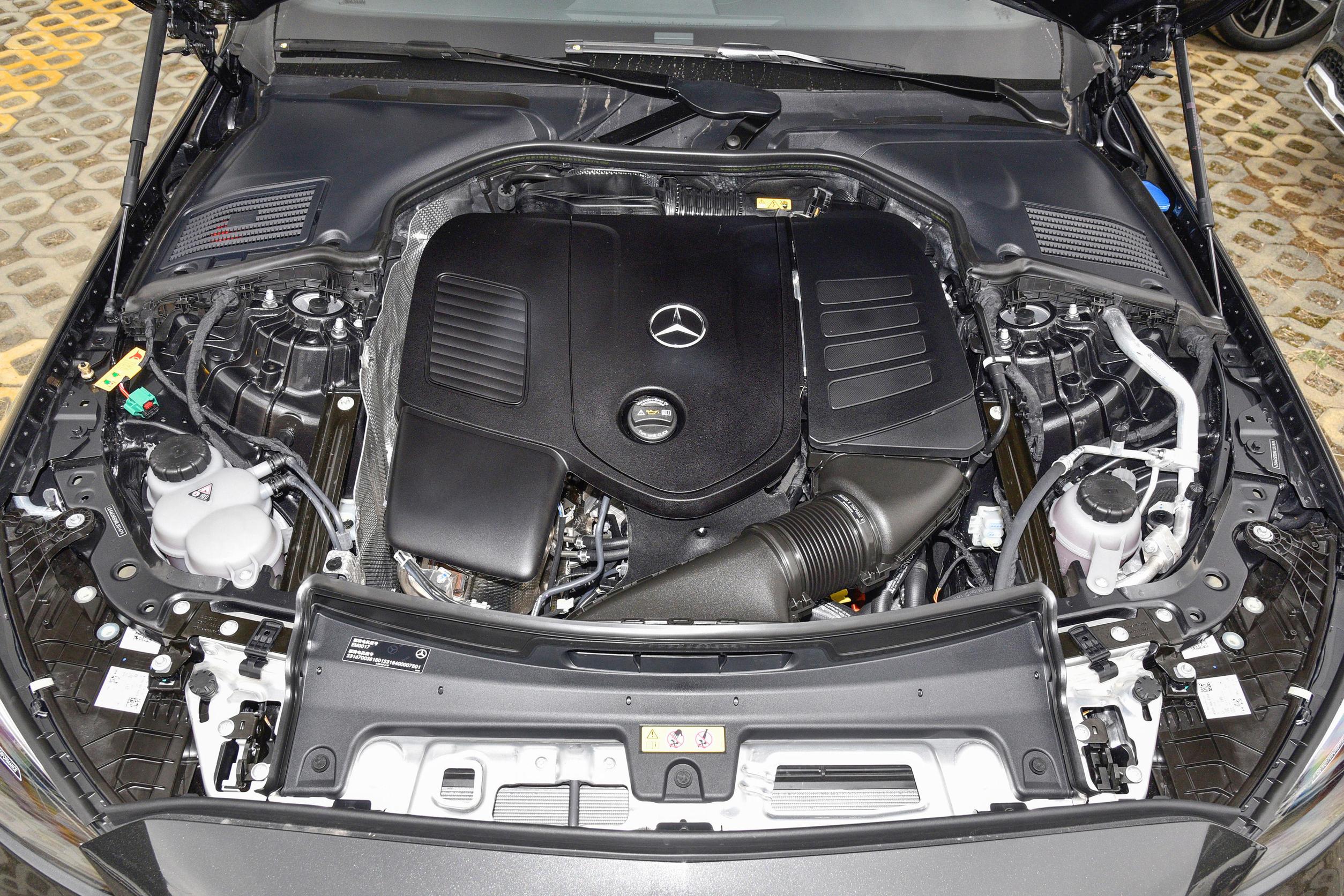 奔驰C级PHEV 2024款 改款 C 350 eL图片_奔驰_4/164张图片_汽车外观图库_懂车帝