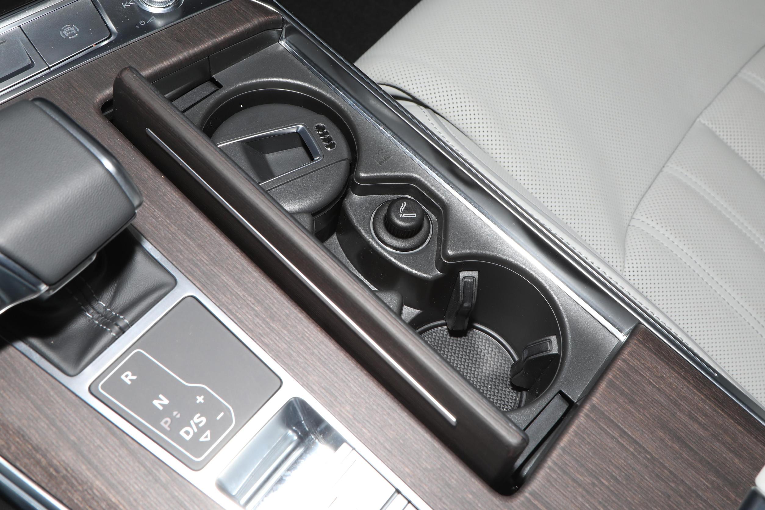 奥迪A7L 2024款 55 TFSI quattro 旗舰型图片_奥迪_10/50张图片_汽车空间图库_懂车帝