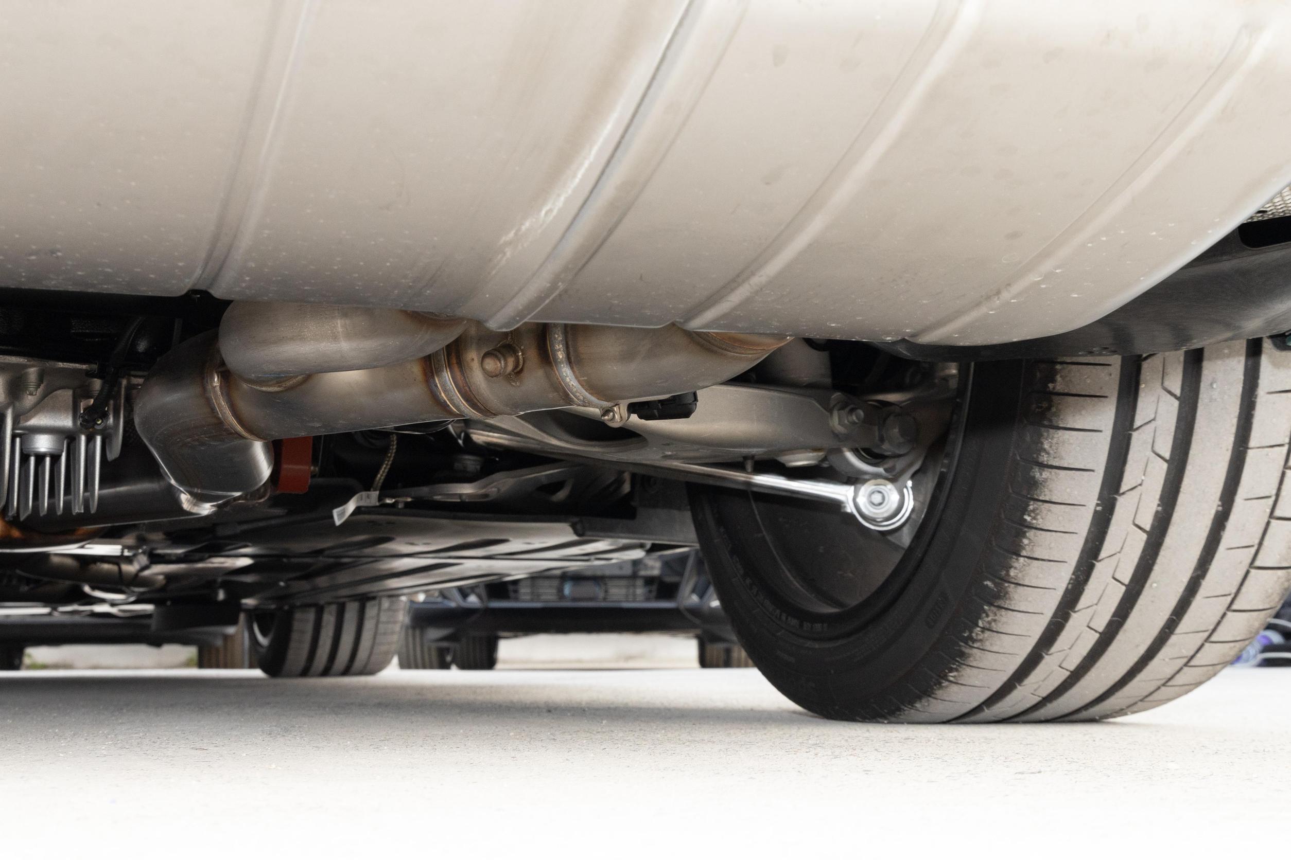 宝马M3 2023款 M3四门轿车 雷霆版图片_宝马_31/84张图片_汽车外观图库_懂车帝