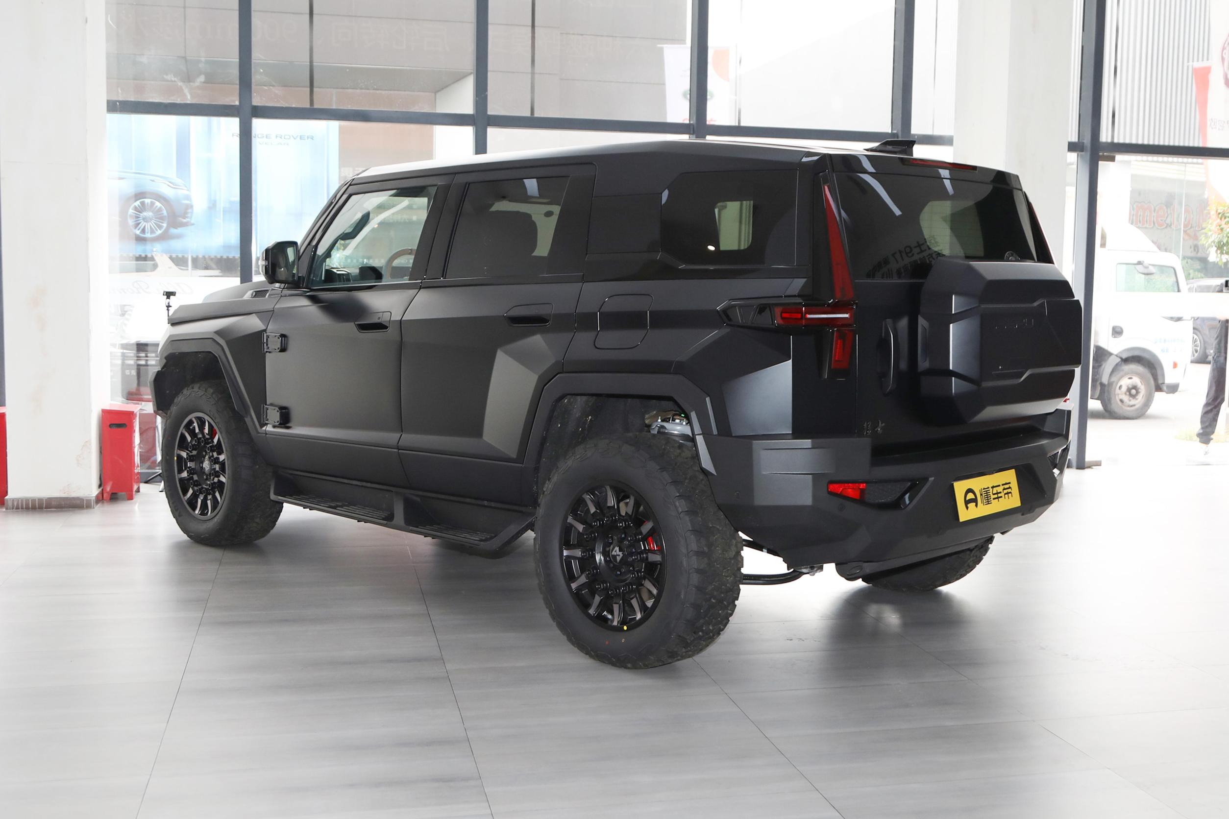 猛士917 2023款 增程版图片_猛士_35/87张图片_汽车外观图库_懂车帝