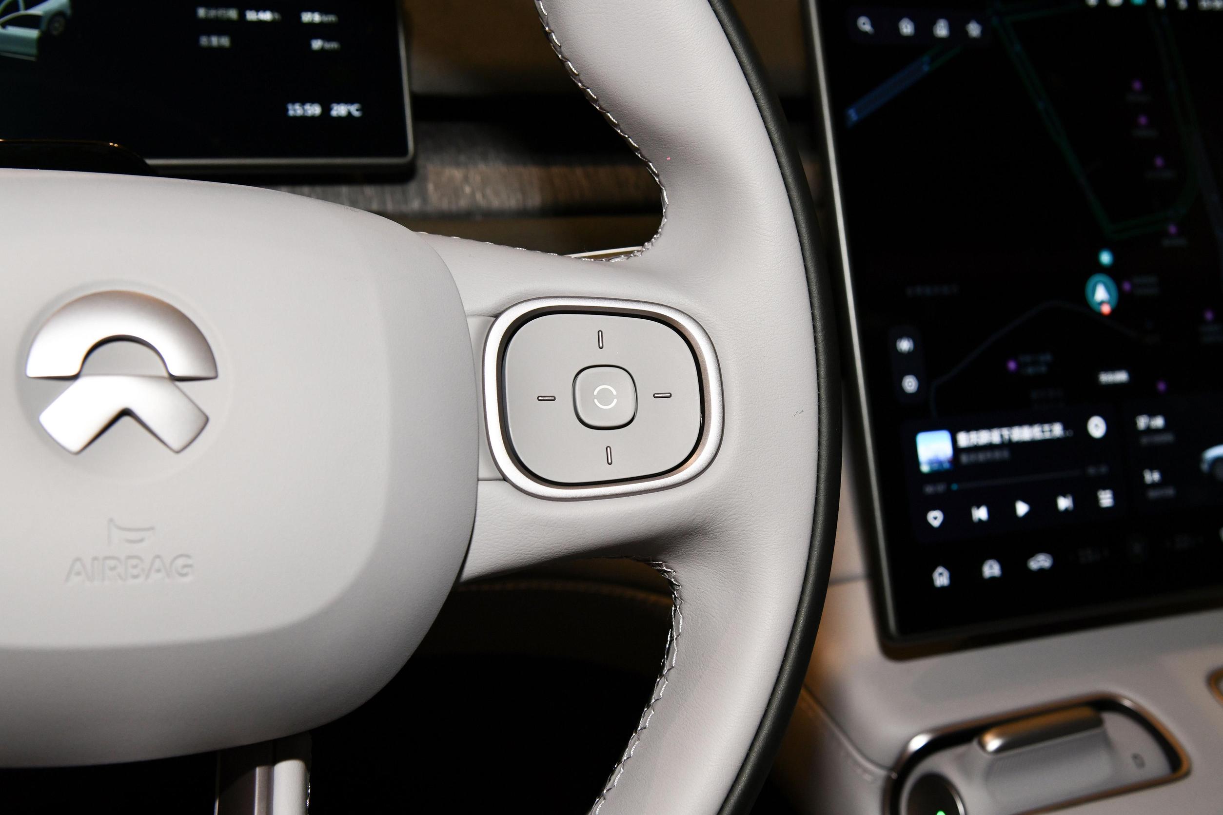 蔚来EC6 2023款 75kWh图片_蔚来_4/47张图片_汽车内饰图库_懂车帝