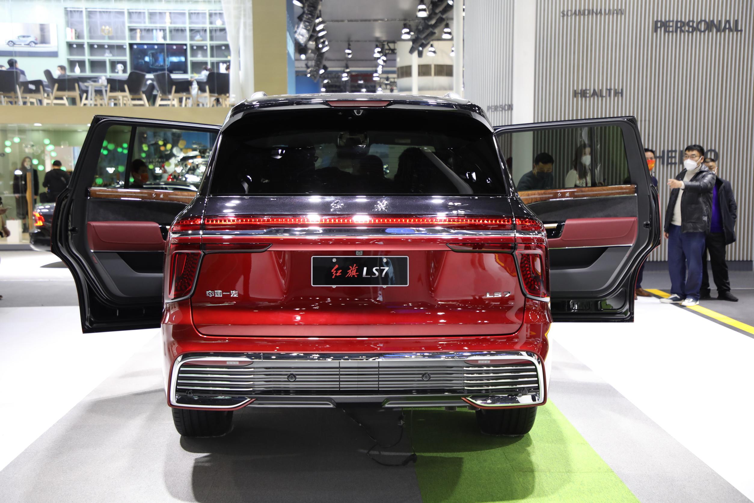 红旗LS7 2022款 4.0T 4座尊爵旗舰版图片_红旗_3/21张图片_汽车车展图库_懂车帝