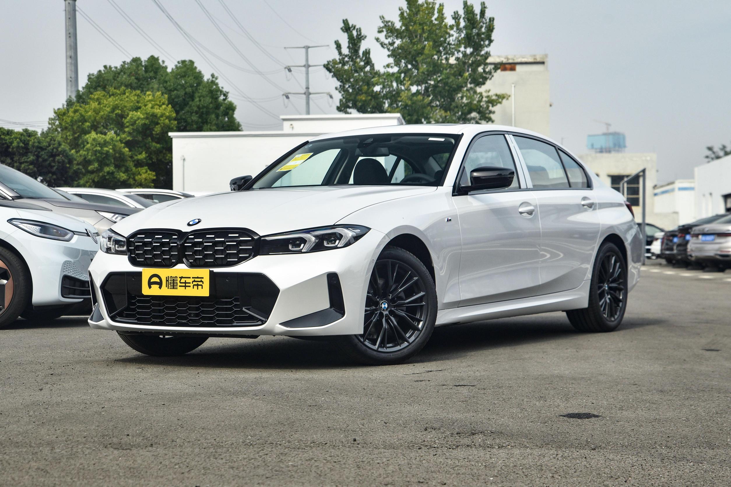 宝马3系 2023款 325Li M运动曜夜套装图片_宝马_22/71张图片_汽车外观图库_懂车帝