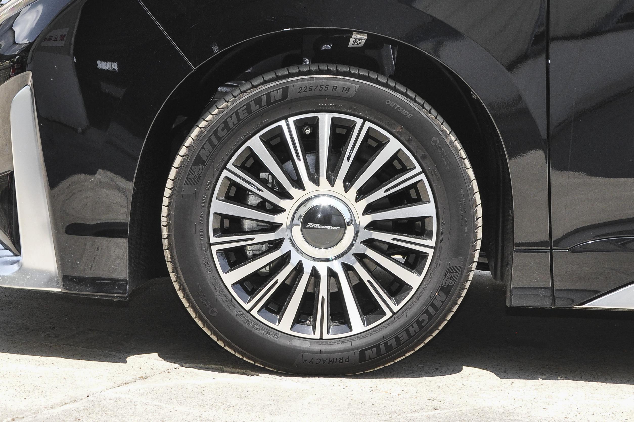 传祺M8 2023款 改款 大师系列 390T 四座御享版图片_广汽传祺_1/59张图片_汽车外观图库_懂车帝