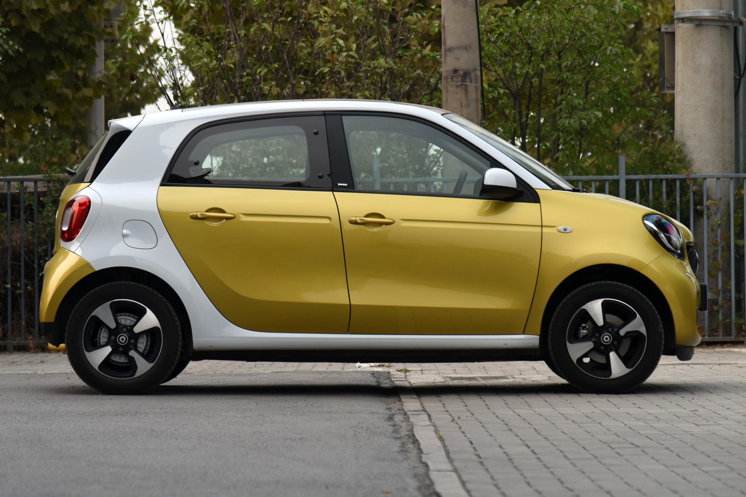 smart forfour 2018款 1.0L 52千瓦激情版图片_smart_1/48张图片_汽车外观图库_懂车帝