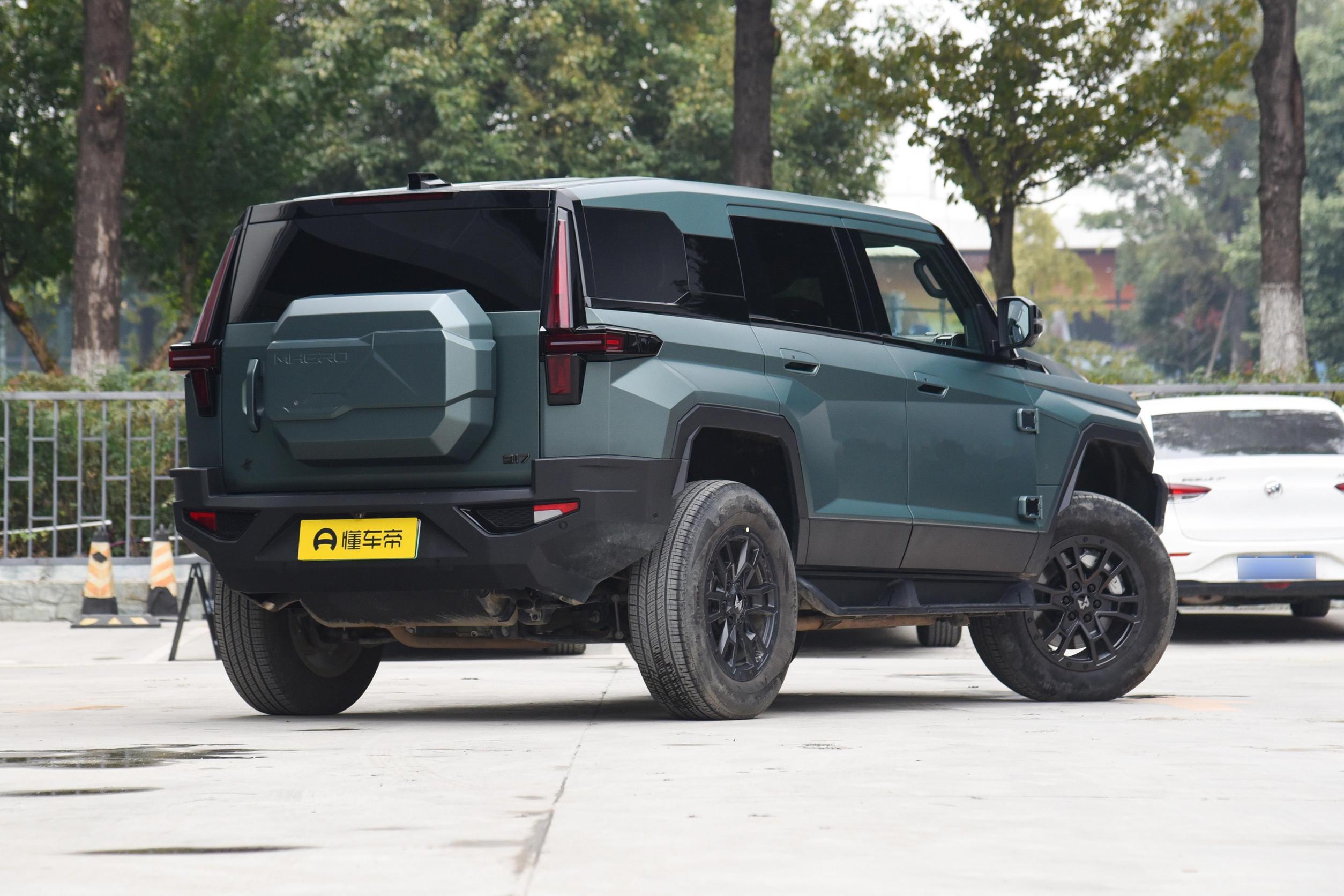 猛士917 2023款 增程版图片_猛士_4/87张图片_汽车外观图库_懂车帝