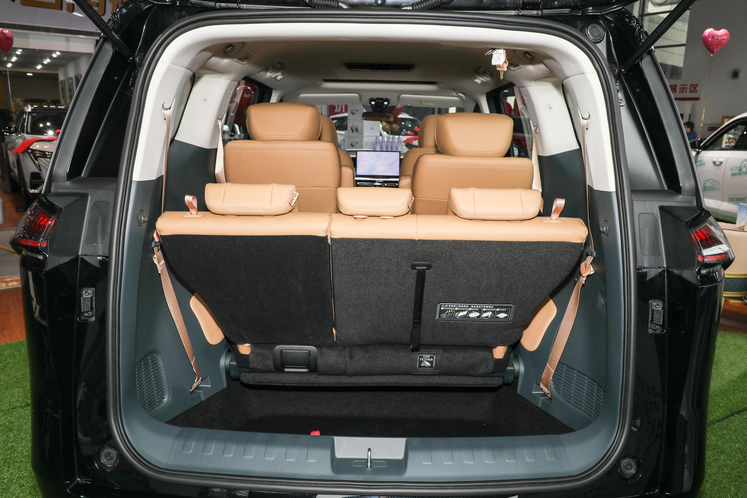 传祺E8 PHEV 2024款 2.0ATK 150km PRO版图片_广汽传祺_21/52张图片_汽车空间图库_懂车帝