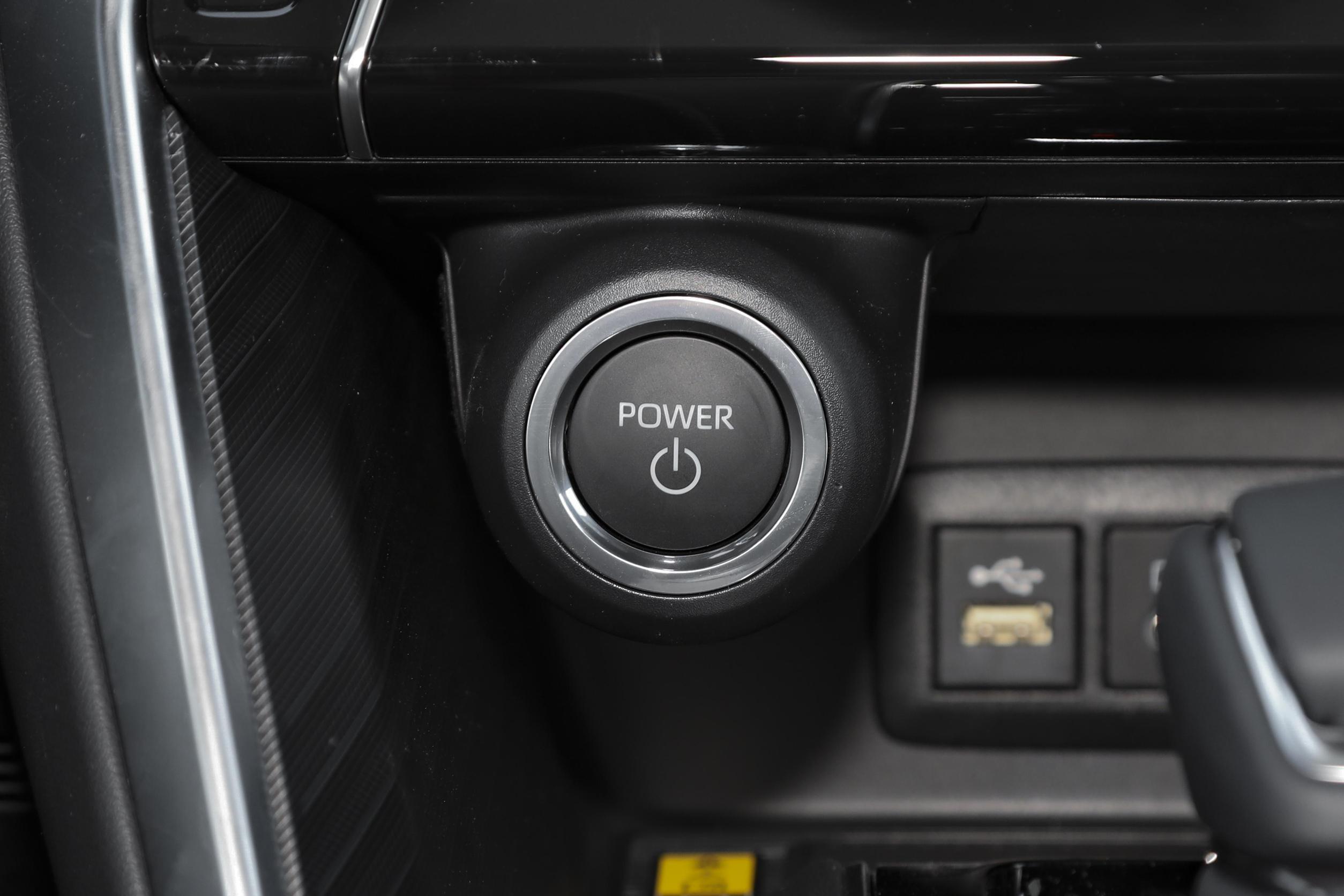 凌放HARRIER 2023款 智能电混双擎 2.5L E-CVT四驱豪华版图片_丰田_1/39张图片_汽车内饰图库_懂车帝