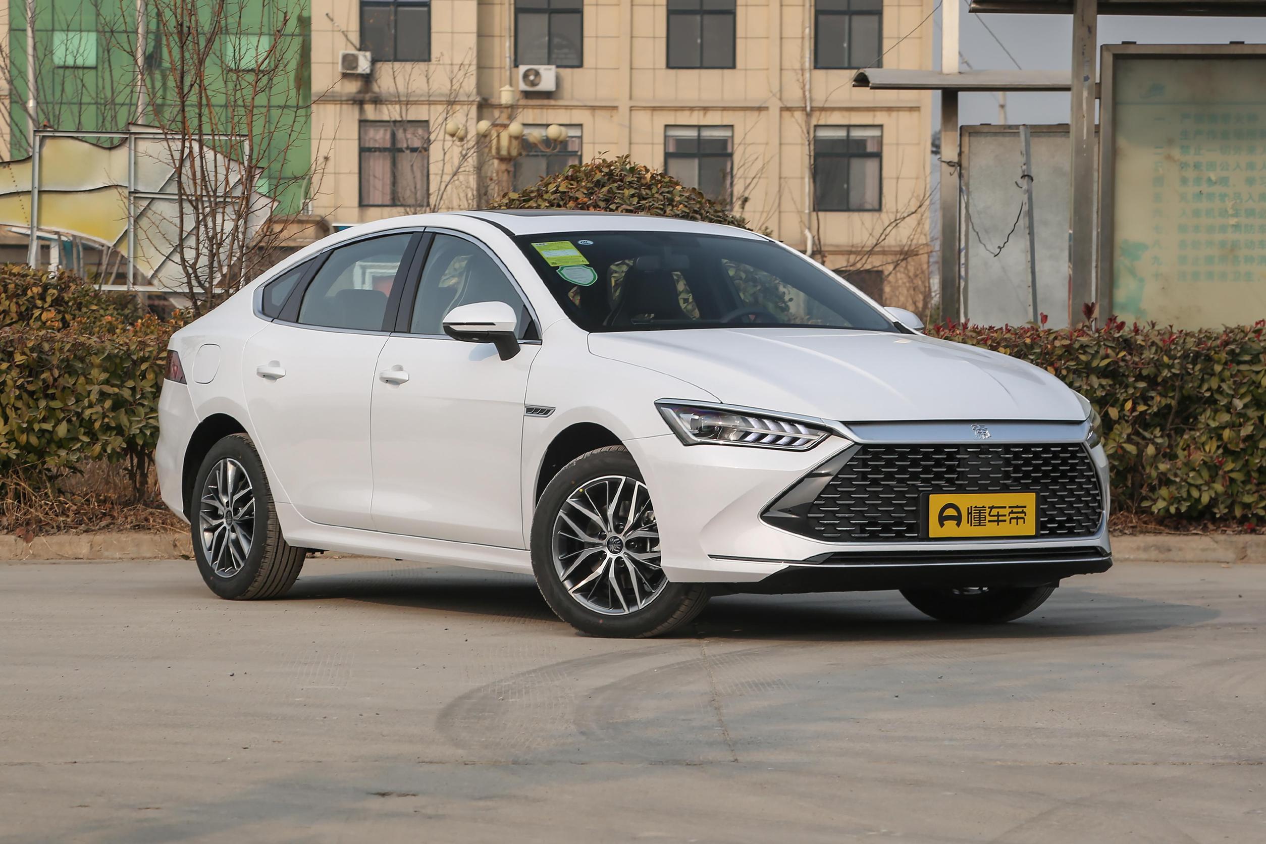 秦PLUS DM-i 2023款 DM-i 冠军版 120KM 超越型图片_比亚迪_7/92张图片_汽车外观图库_懂车帝