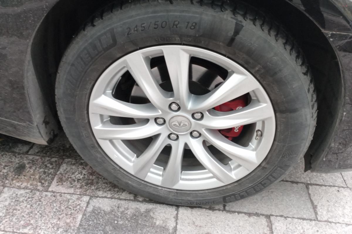 二手英菲尼迪Q70 2015款Q70L 2.5L 精英版_7.88万_9年4个月_英菲尼迪Q70二手车_懂车帝