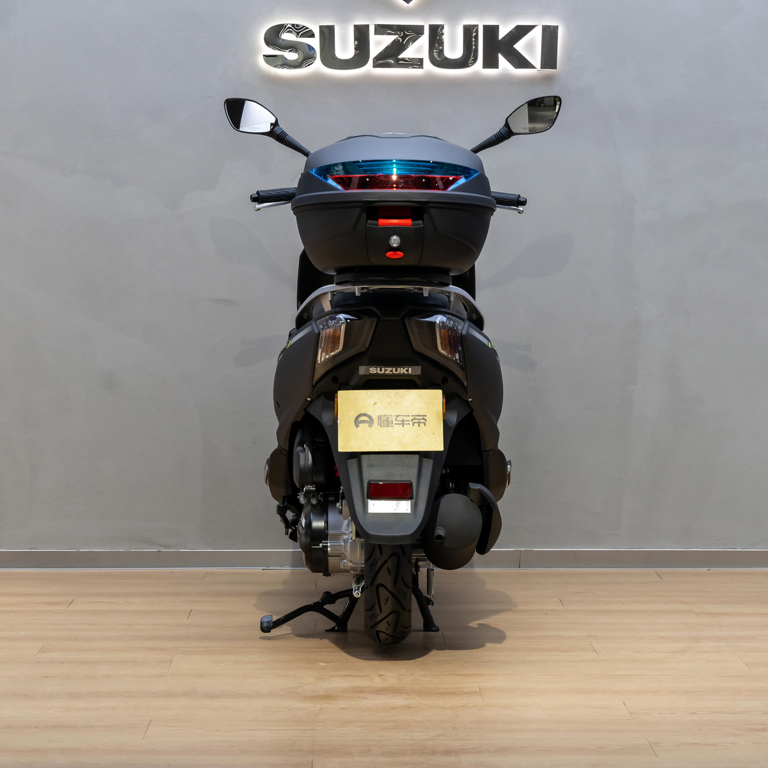 轻骑铃木 UY125 2023款 哑光版图片_轻骑铃木_19/379张图片_汽车外观图库_懂车帝