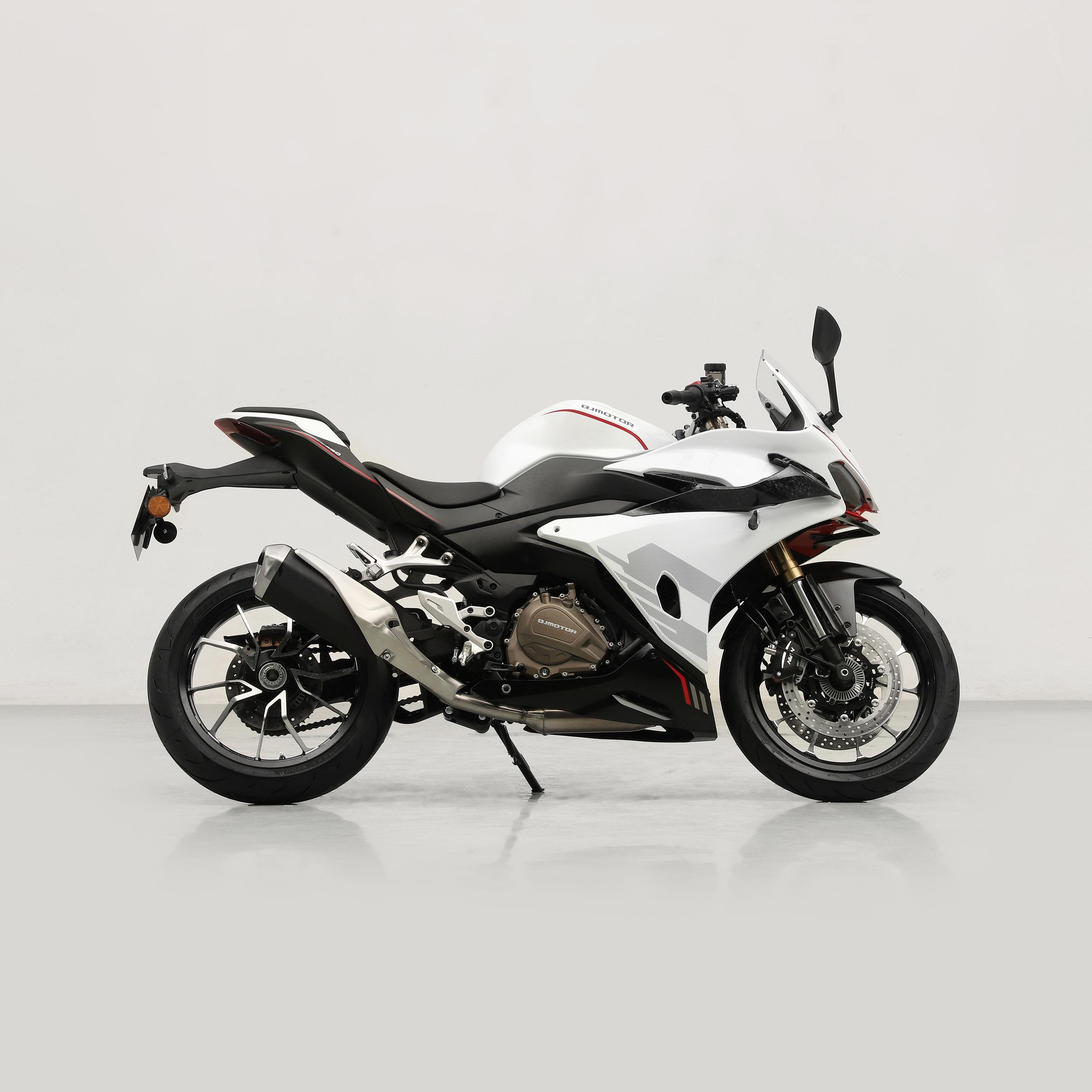 QJMOTOR 赛450 2023款 标准版图片_QJMOTOR_5/377张图片_汽车外观图库_懂车帝